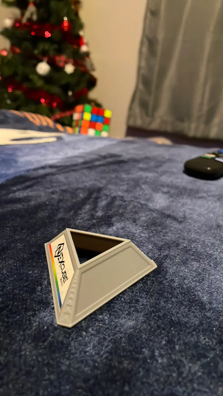 Free Board Games & Card Games STL Download - Rubiks cue stand by Ethyn