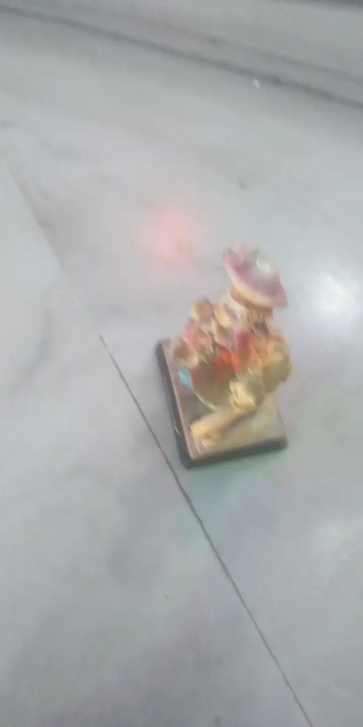 queen with cat | 3D models download | Creality Cloud