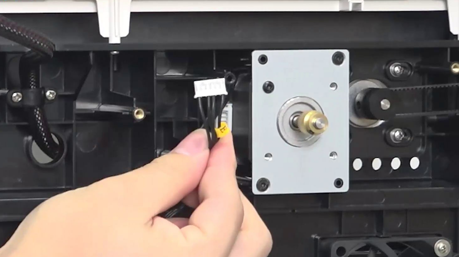 Service tutorial CR-200B replace E-axis motor wire | Creality Cloud