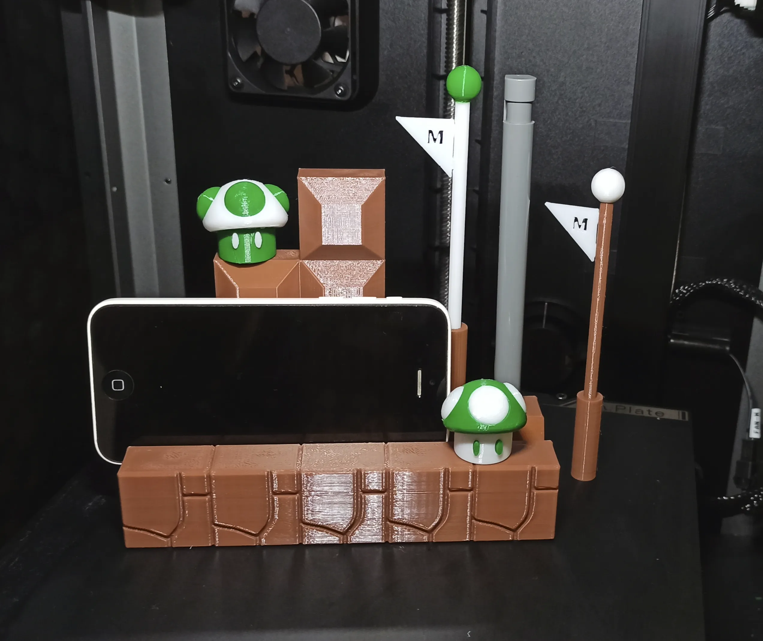 Mario Phone and Pen Holder | 3D models download | Creality Cloud