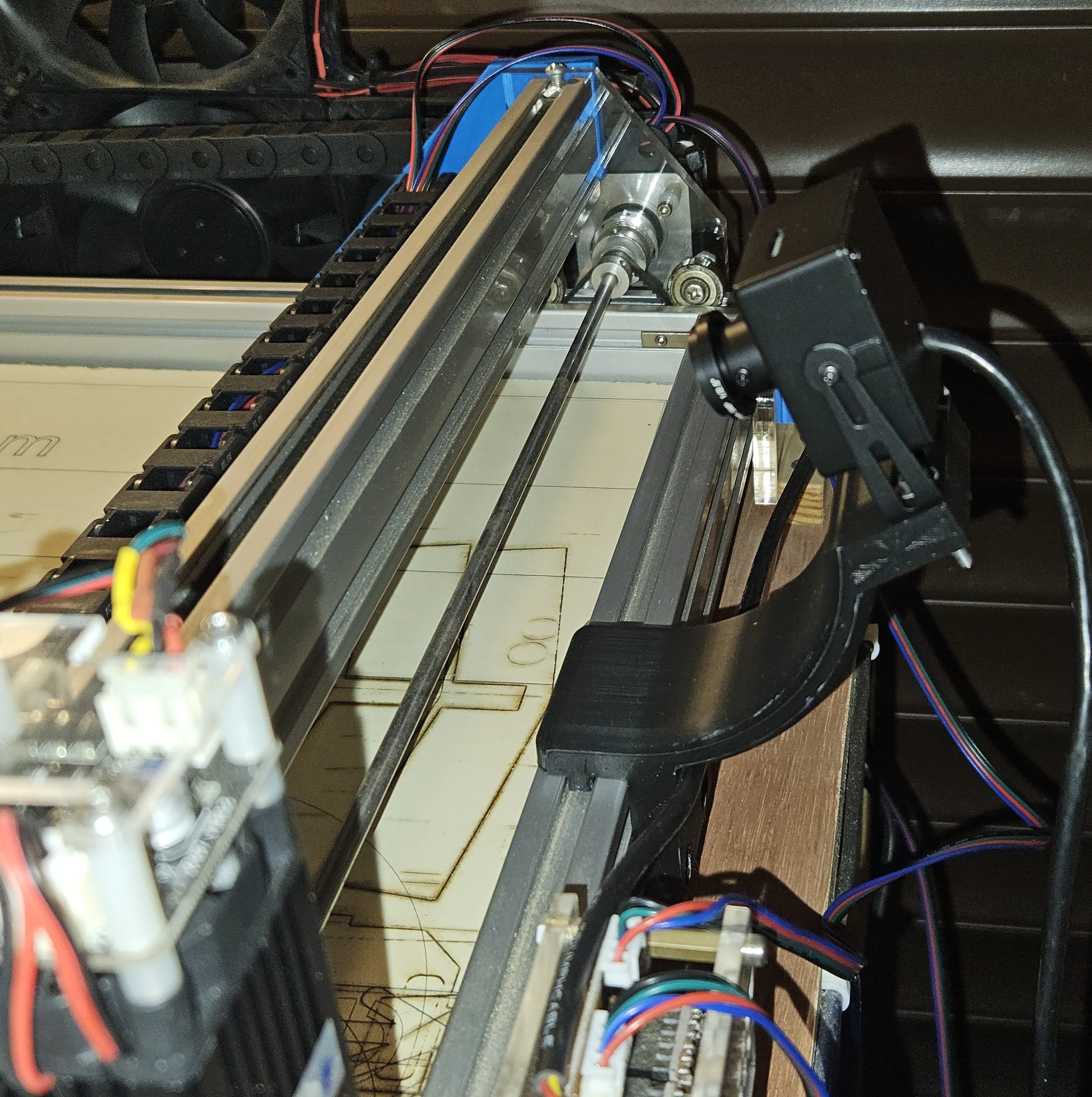 Camera mount for laser cutter | 3D models download | Creality Cloud