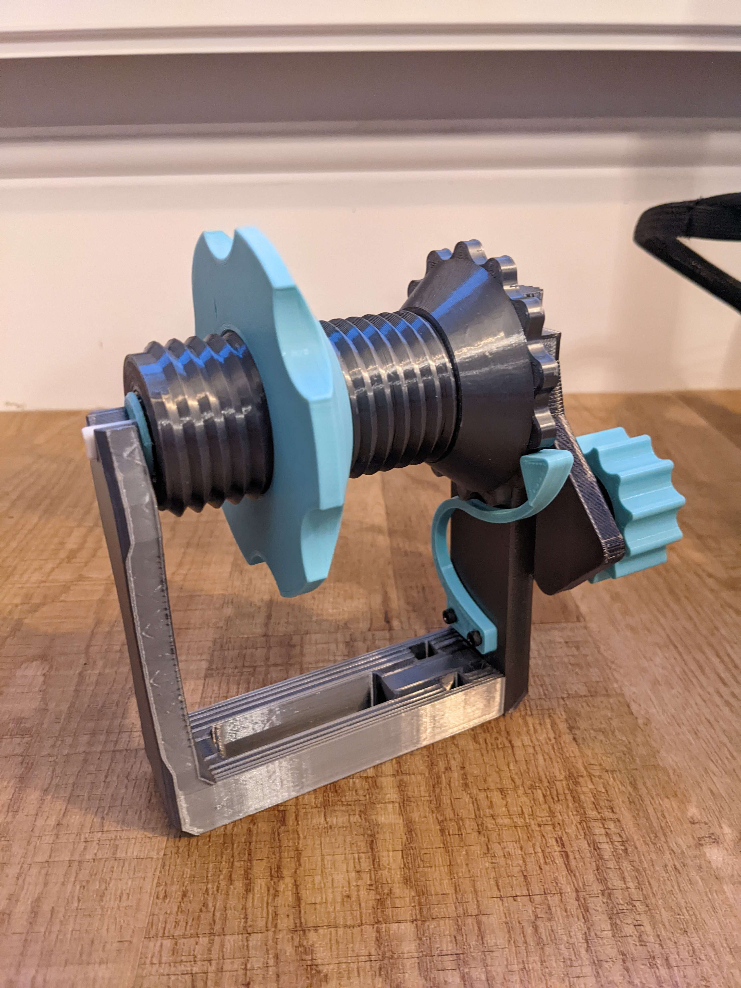 Anti-tangle bearing spool holder for Ender 3 V2 (and any other with ...