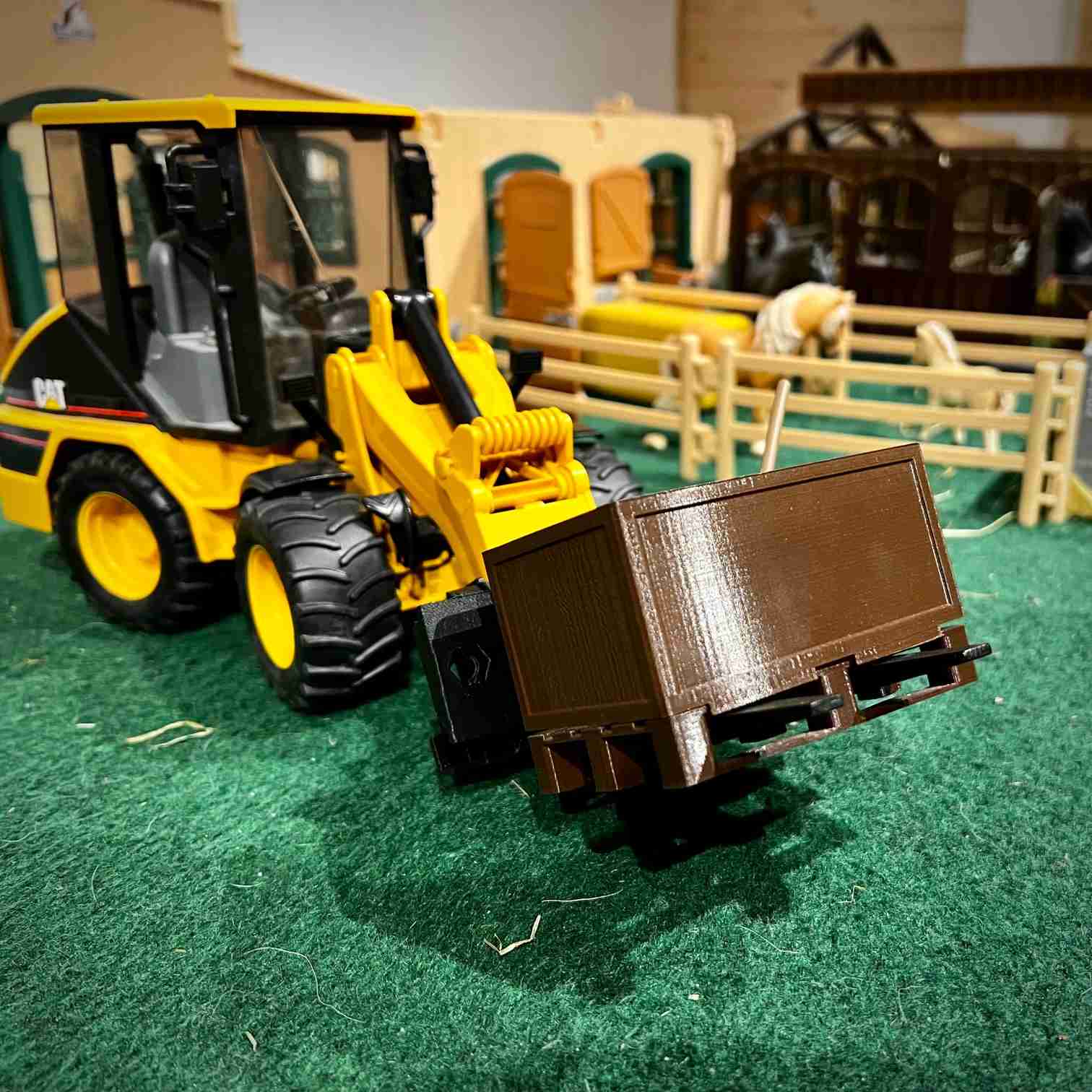 Bruder Toys Palette and Palette Attachment - 1/14 | 3D models download ...