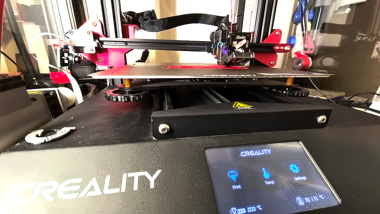 I've now almost finished converting my CR10s Pro V2 to direct drive using a Creality Sprite ...