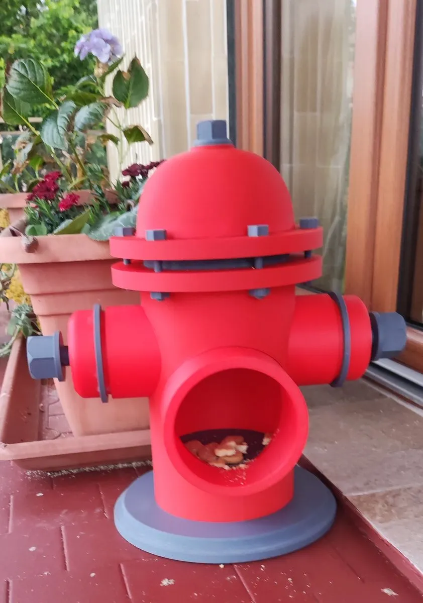 Free Other STL Download - Fire hydrant bird house - Casa uccellini a ...