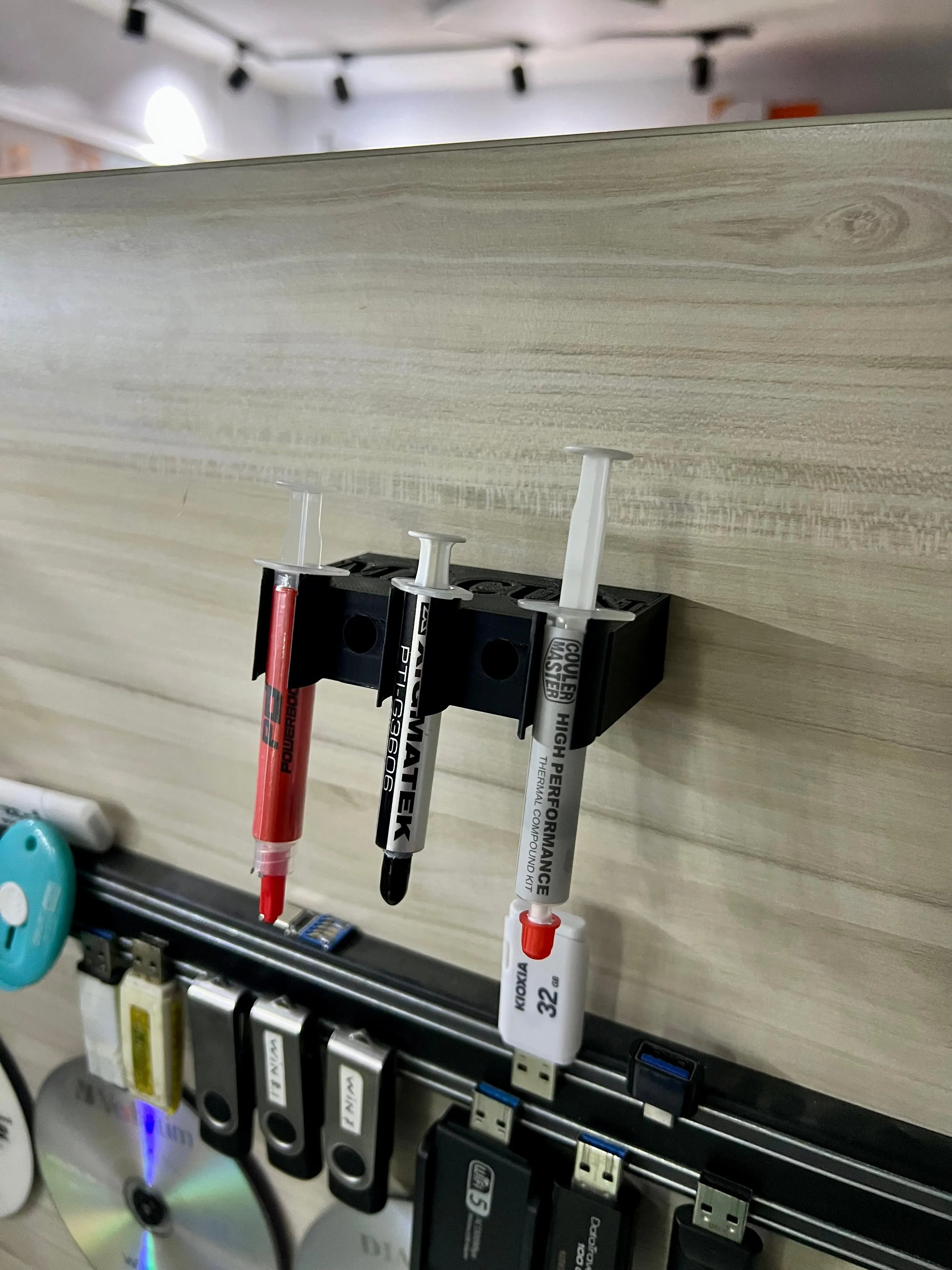 Tools & Spare Parts STL Download - thermal paste stand holderby Güner ...