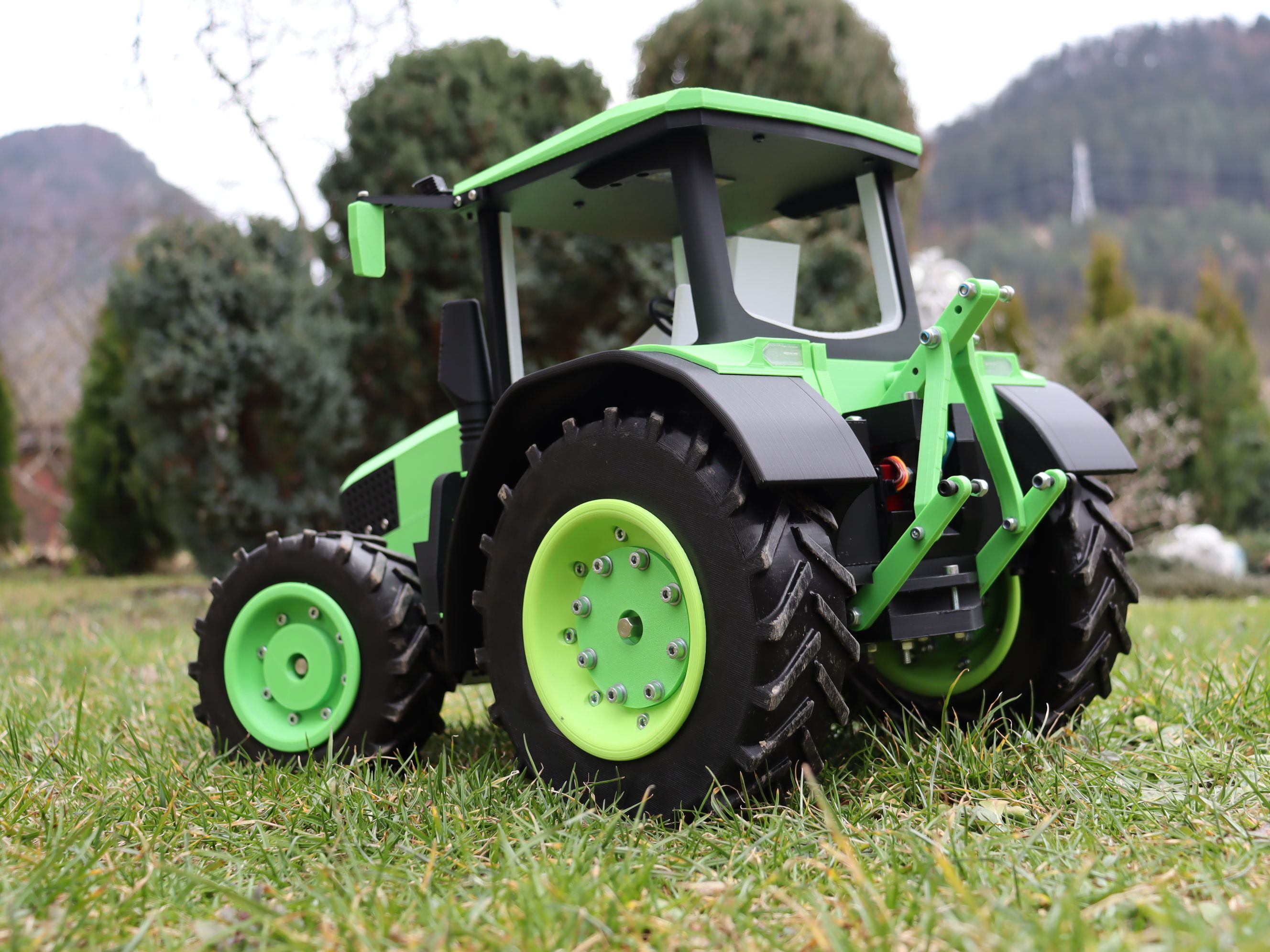 RC TRACTOR MODEL 2 | 3D models download | Creality Cloud