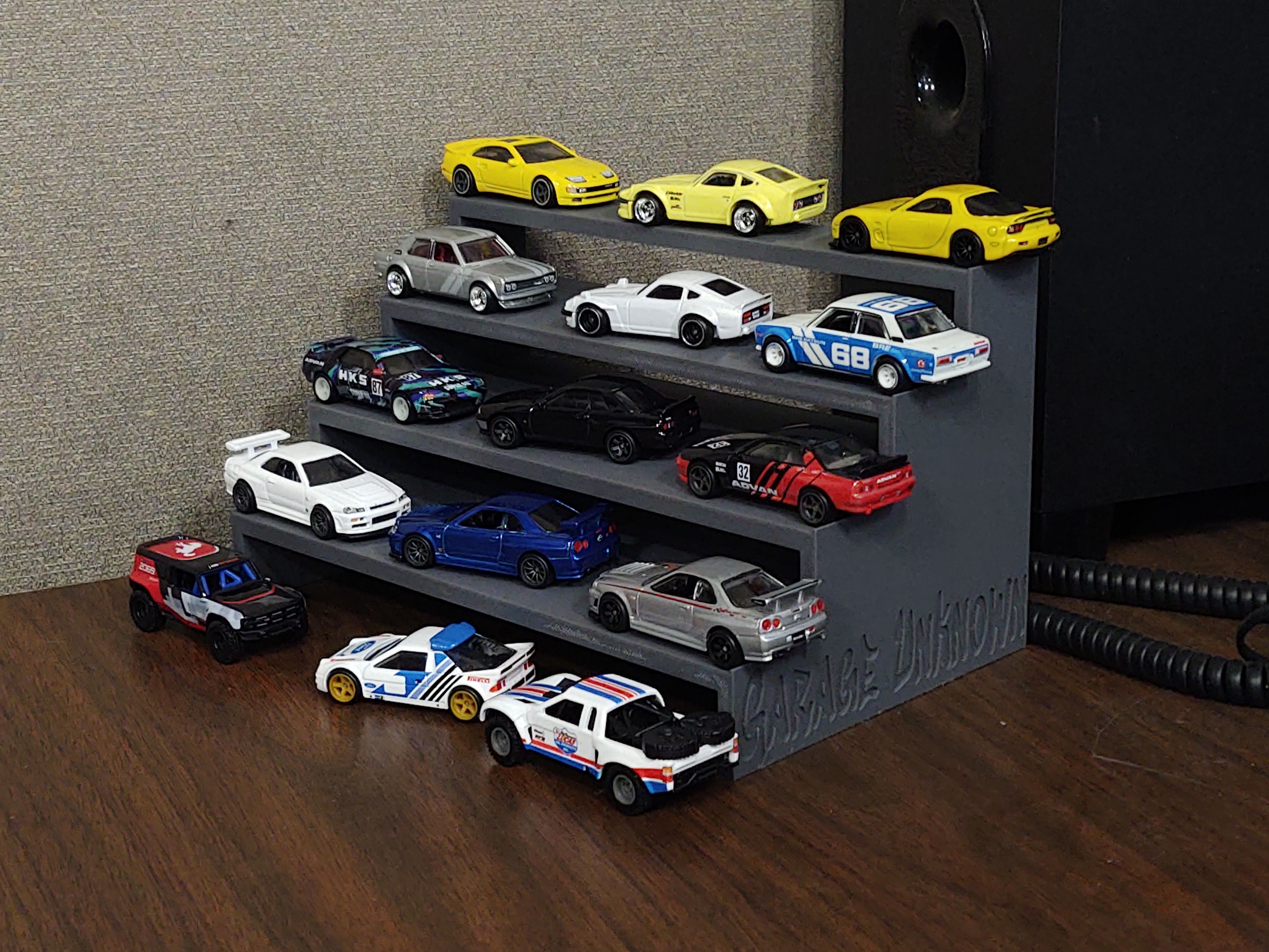 Display Stand for 1:64 Hotwheels and Matchbox | 3D models download ...