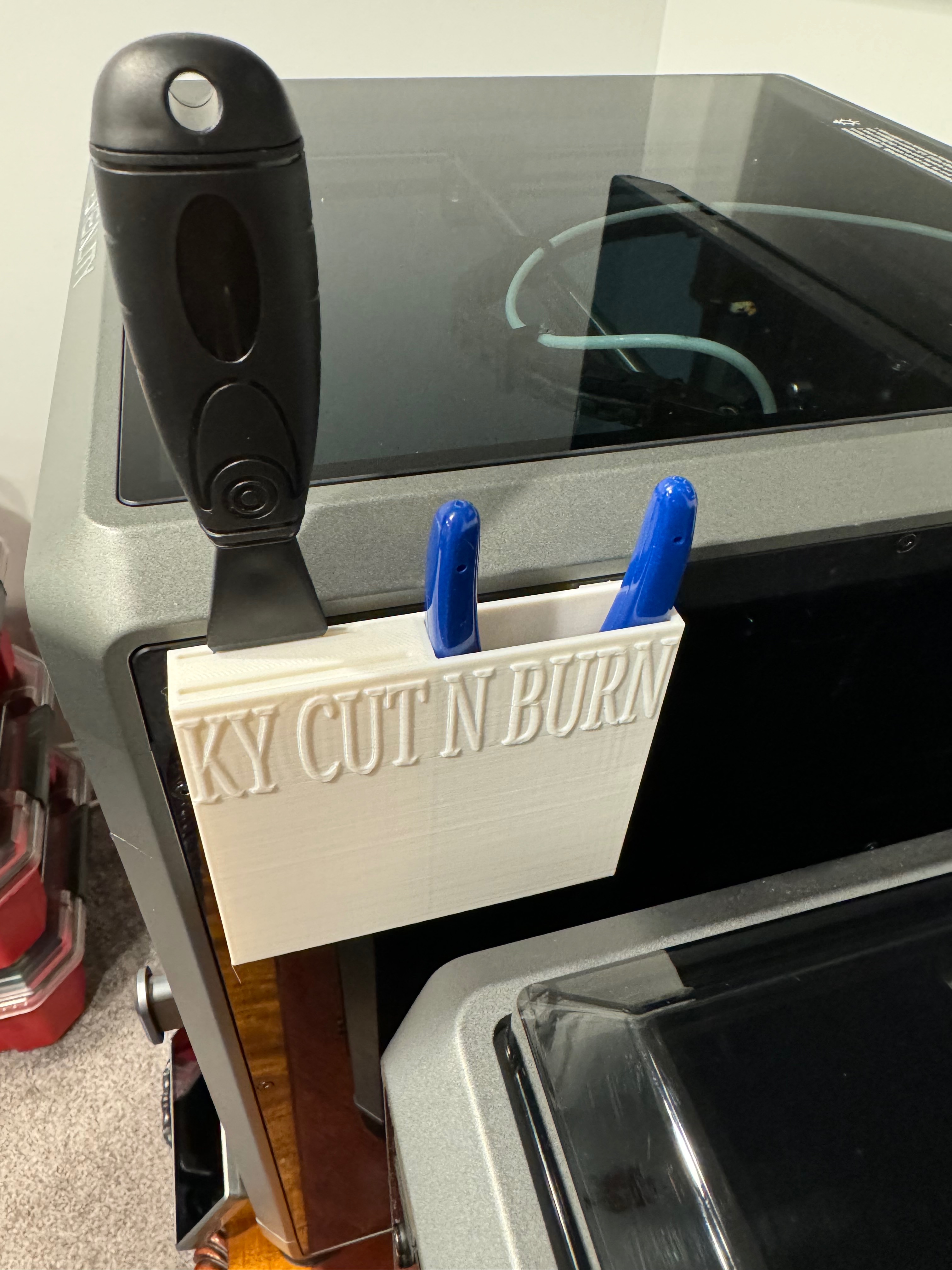 Scraper and snip holder | 3D models download | Creality Cloud