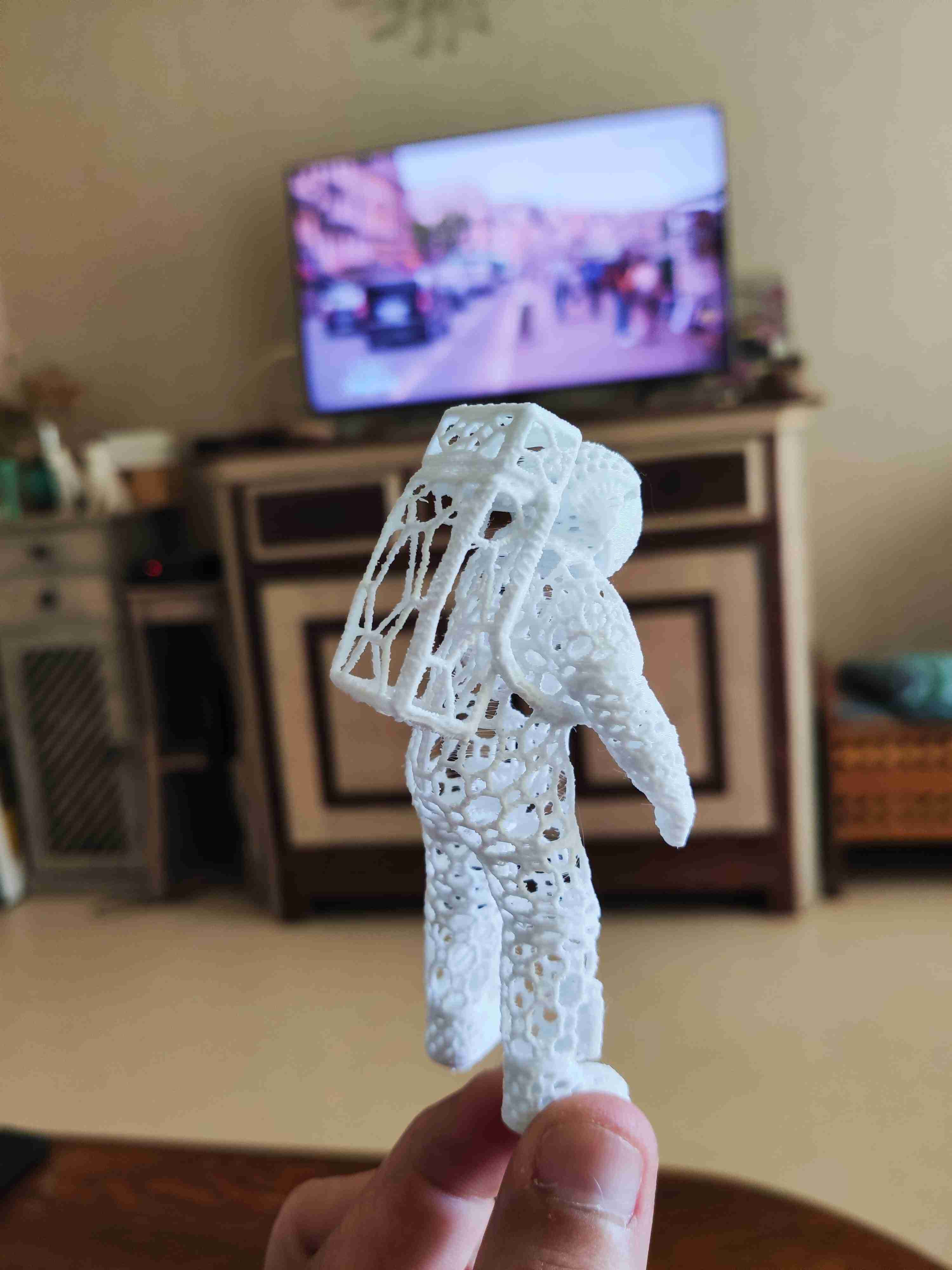 Spaceman Voronoi | 3D models download | Creality Cloud