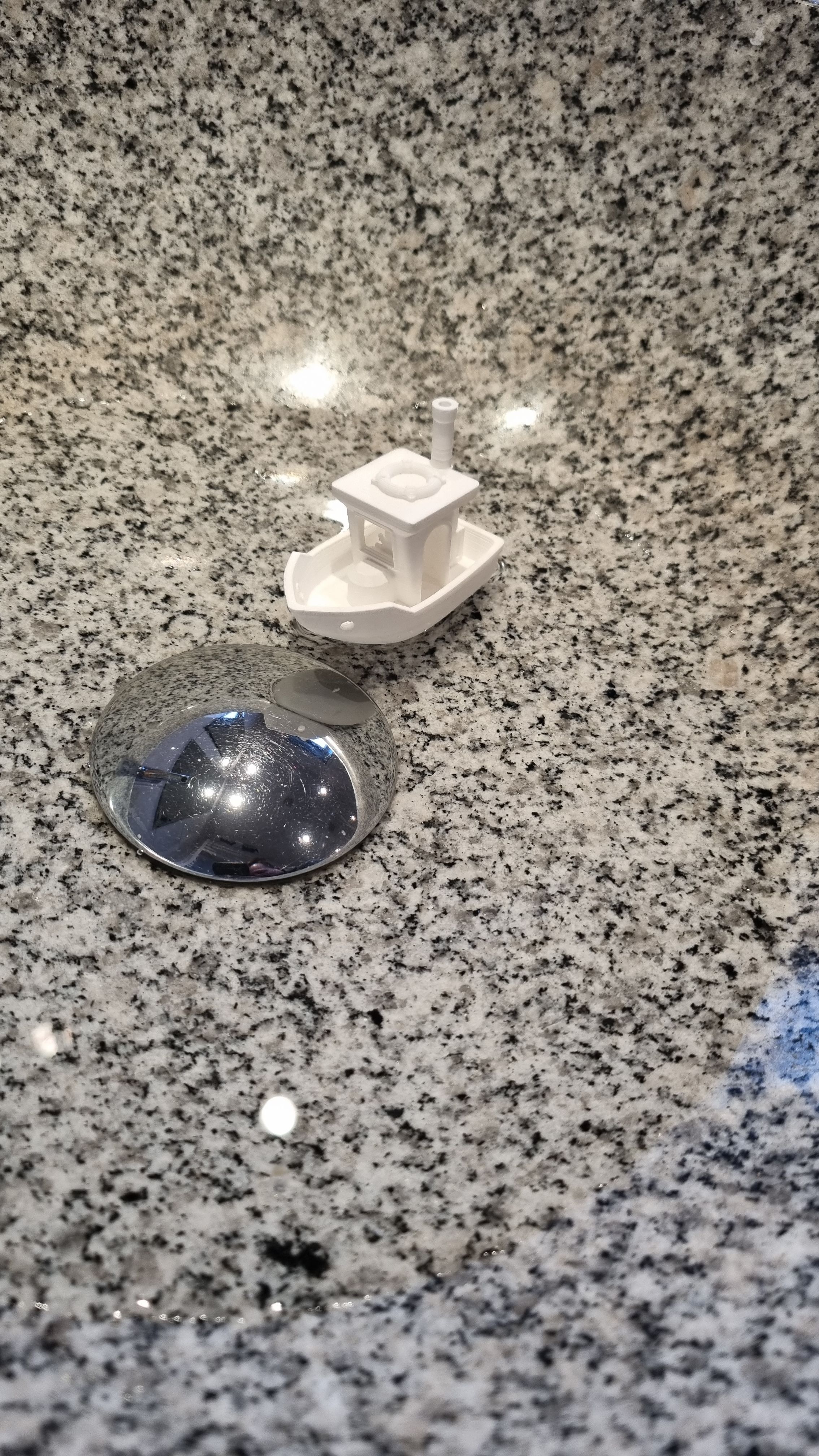 Floating Benchy | 3D models download | Creality Cloud