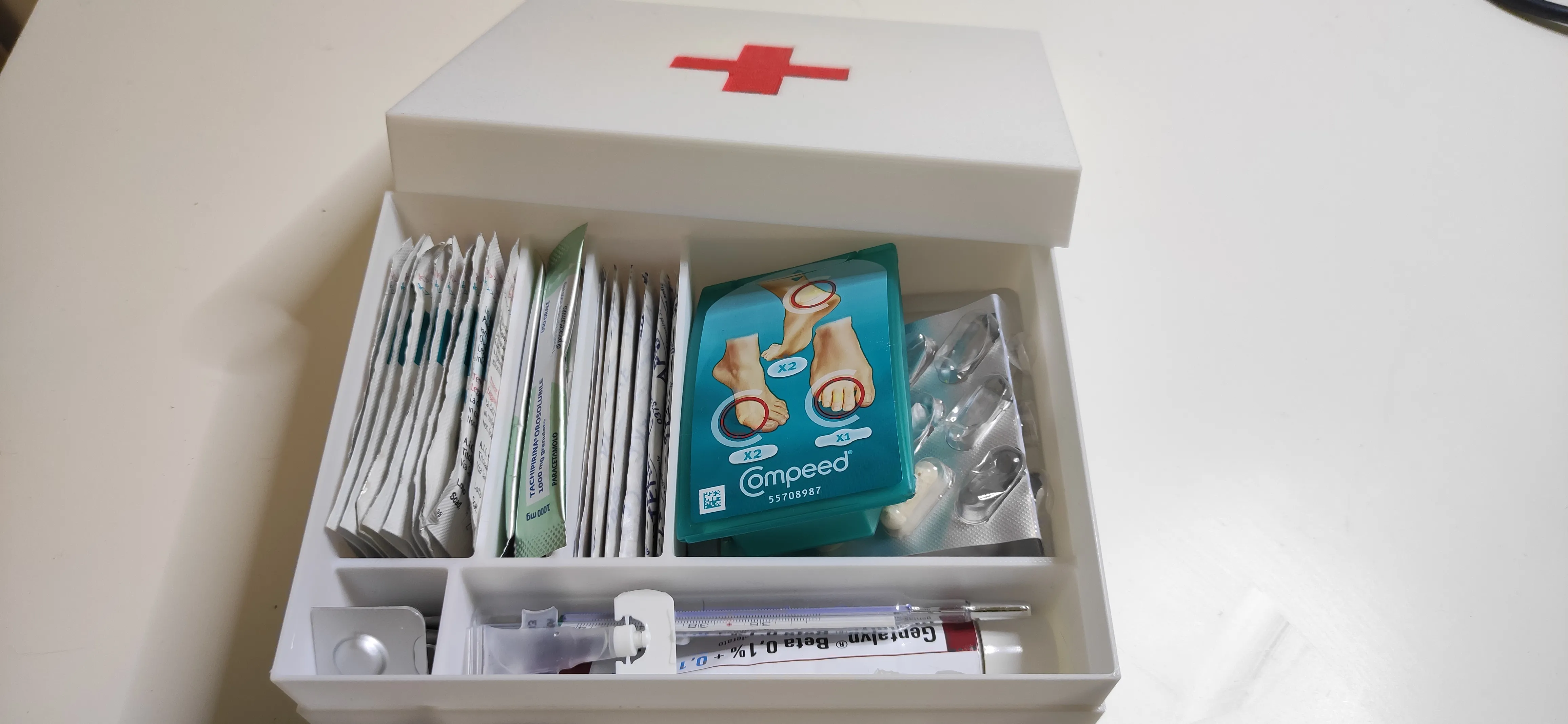 TRAVEL MEDIKIT | 3D models download | Creality Cloud
