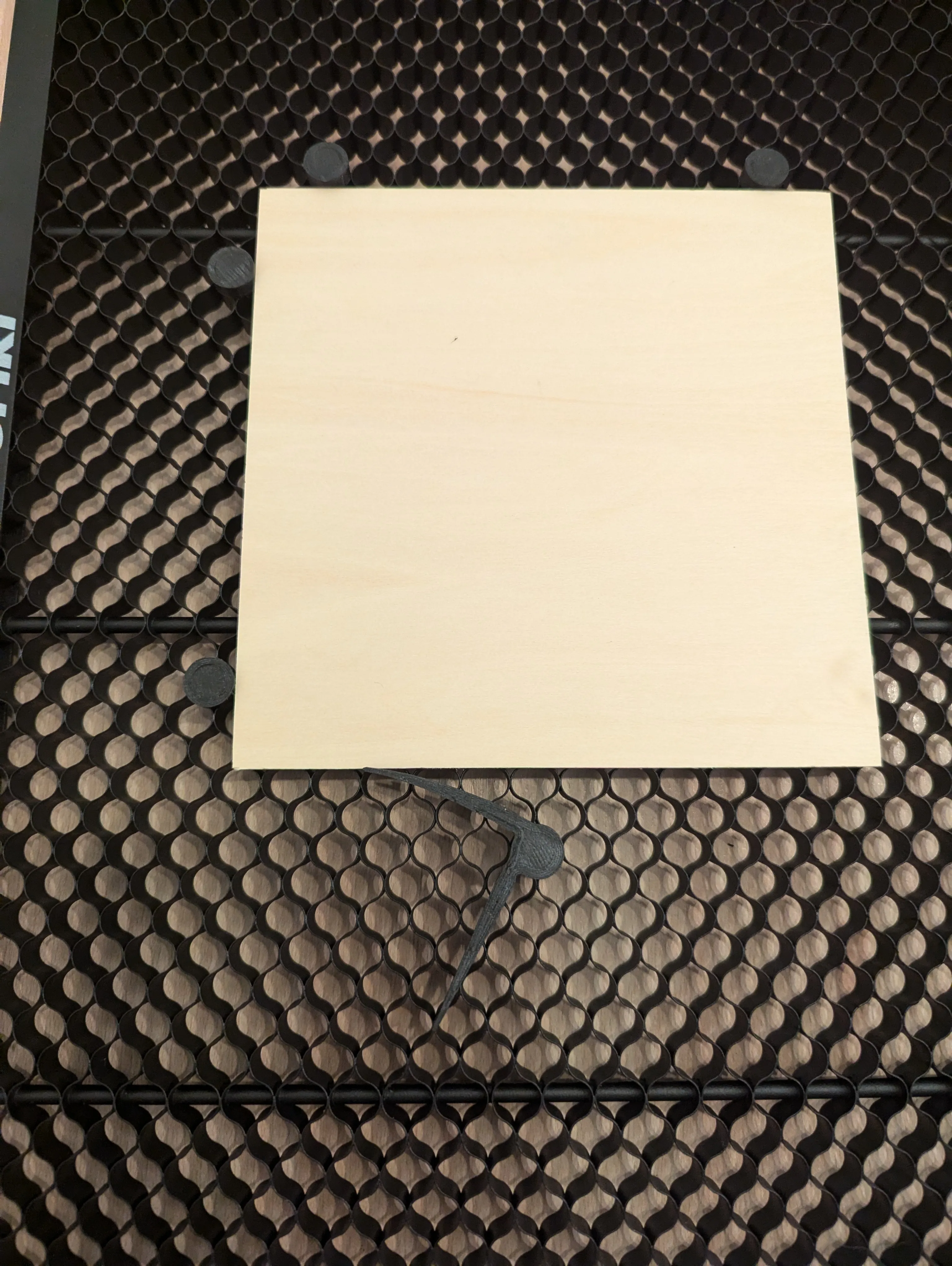 무료Tools & Spare PartsSTL 다운로드 -Honeycomb Clamp - Robert the giant