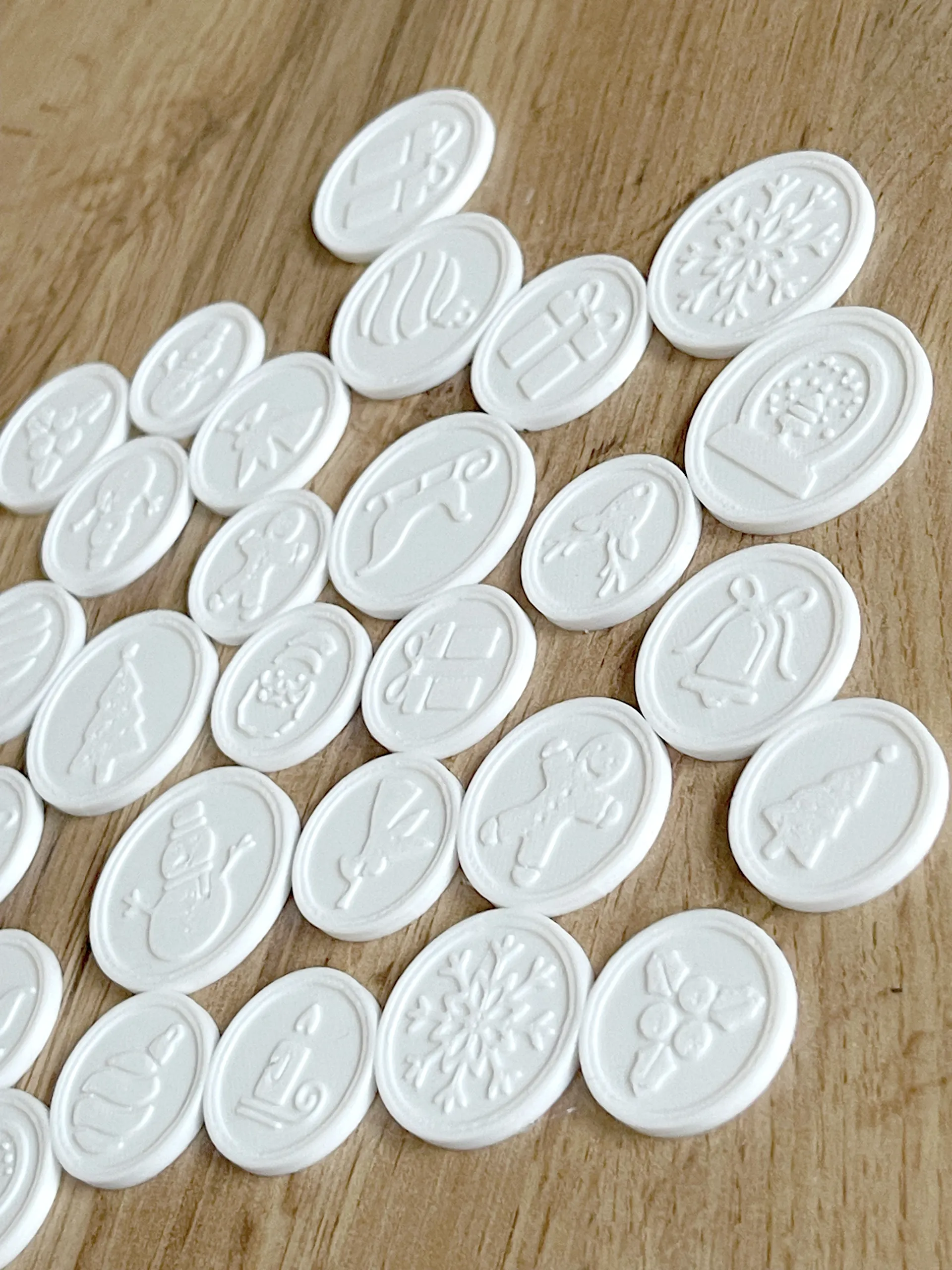 Board Games & Card Games STL Download - Christmas Coins, Playing coins ...