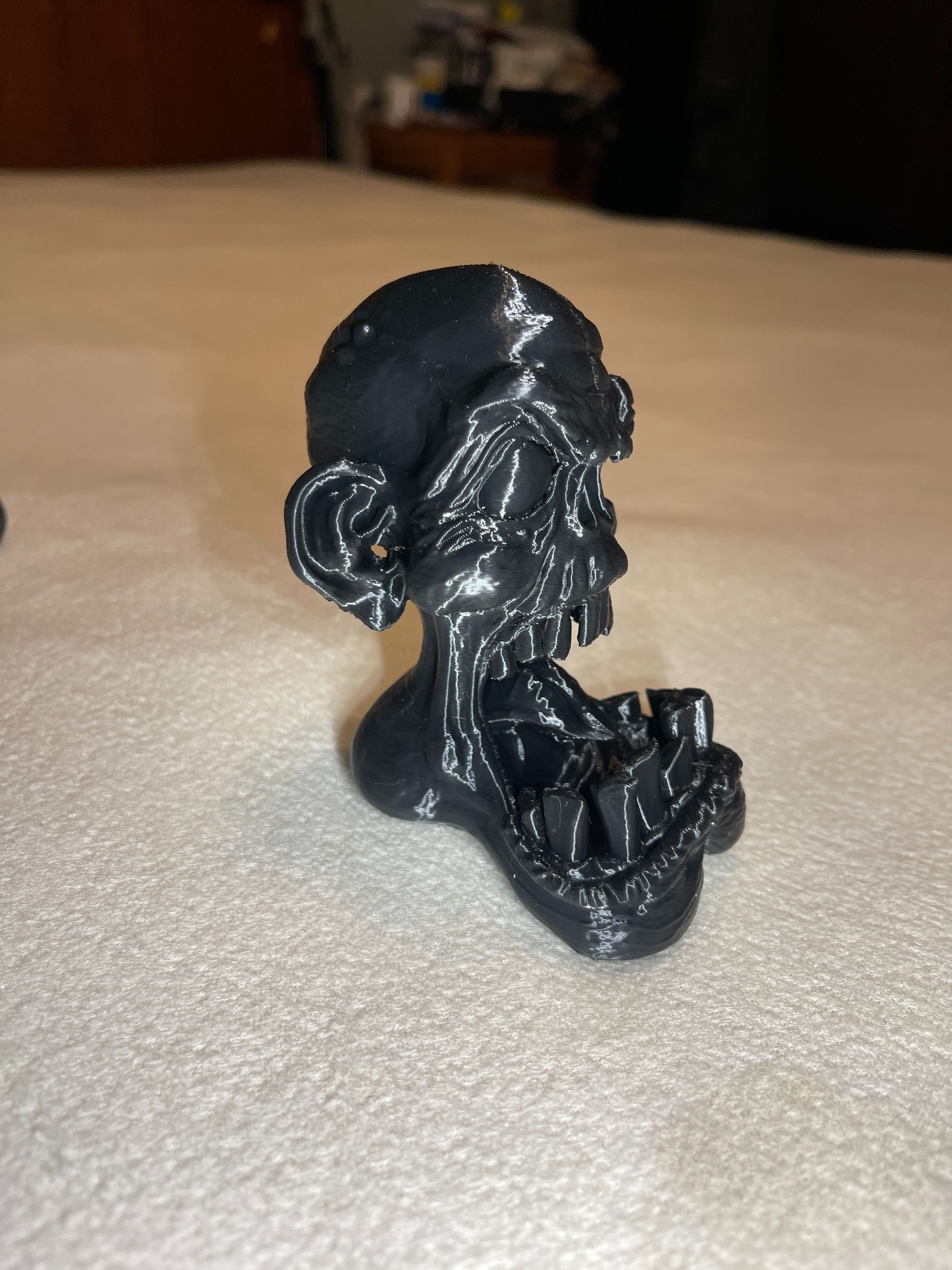 Turned out better than expected. Printed with tree supports on the bed ...