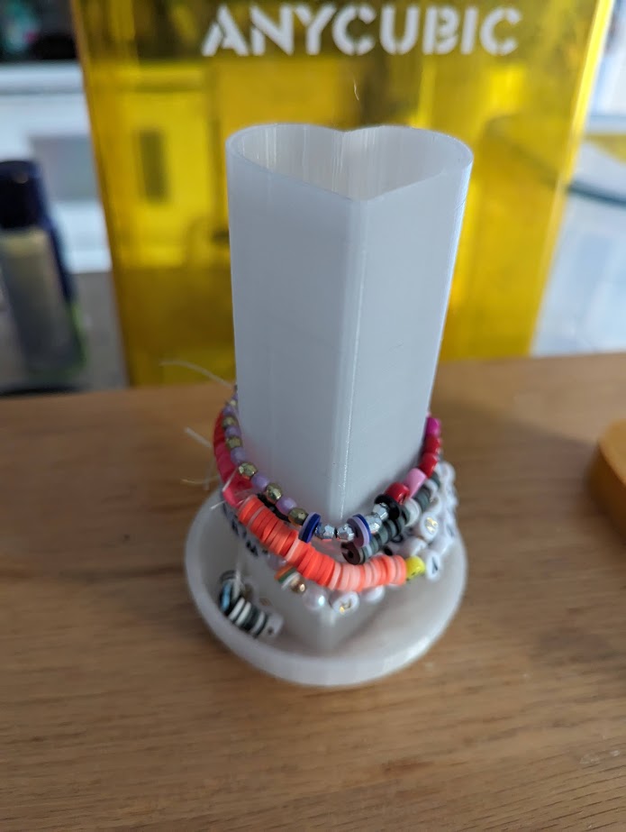 Heart Friendship Braclet Holder | 3D models download | Creality Cloud