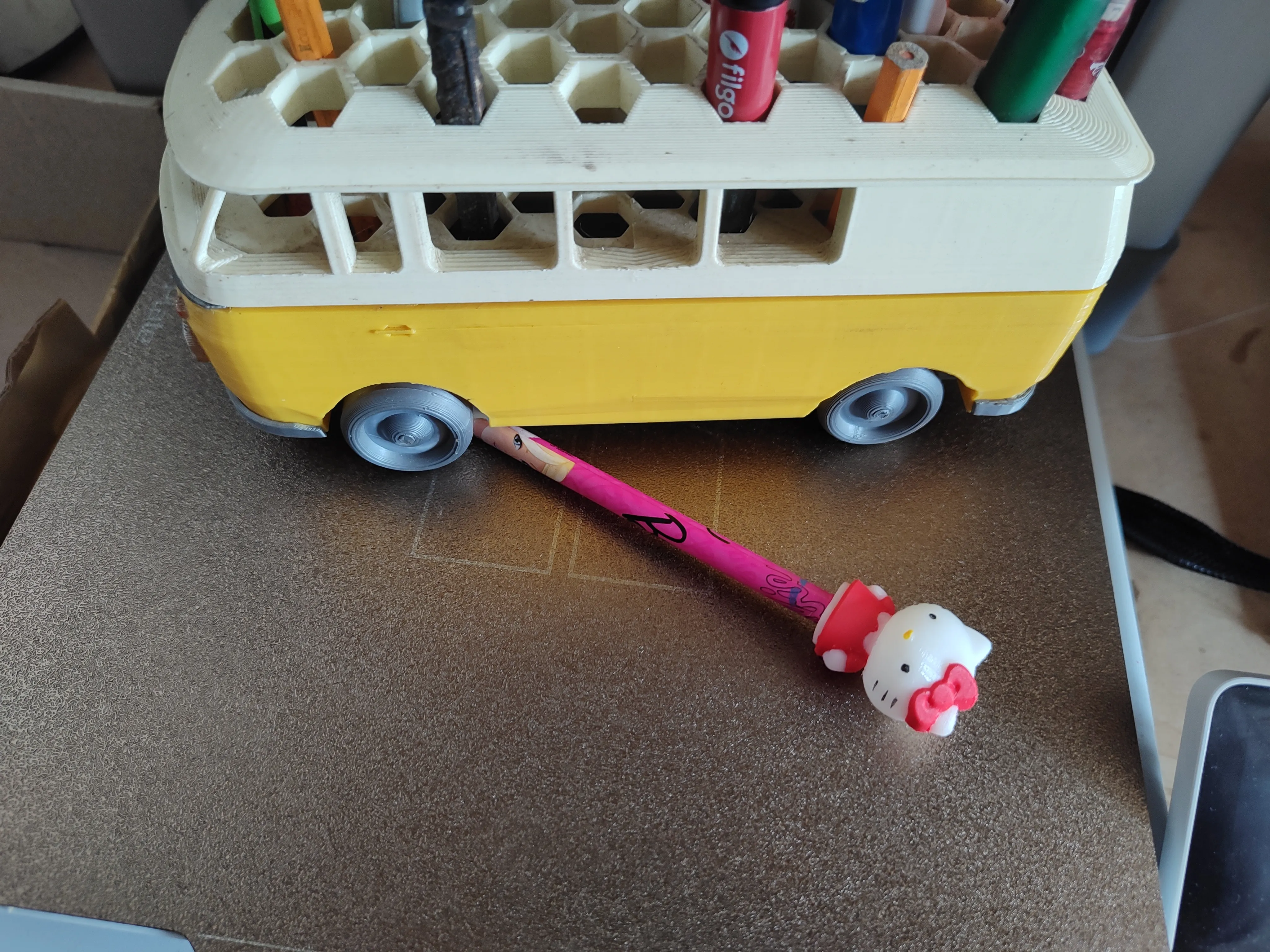 Free Stationery & Learning Tools STL Download - Hello Kitty - Remix ...