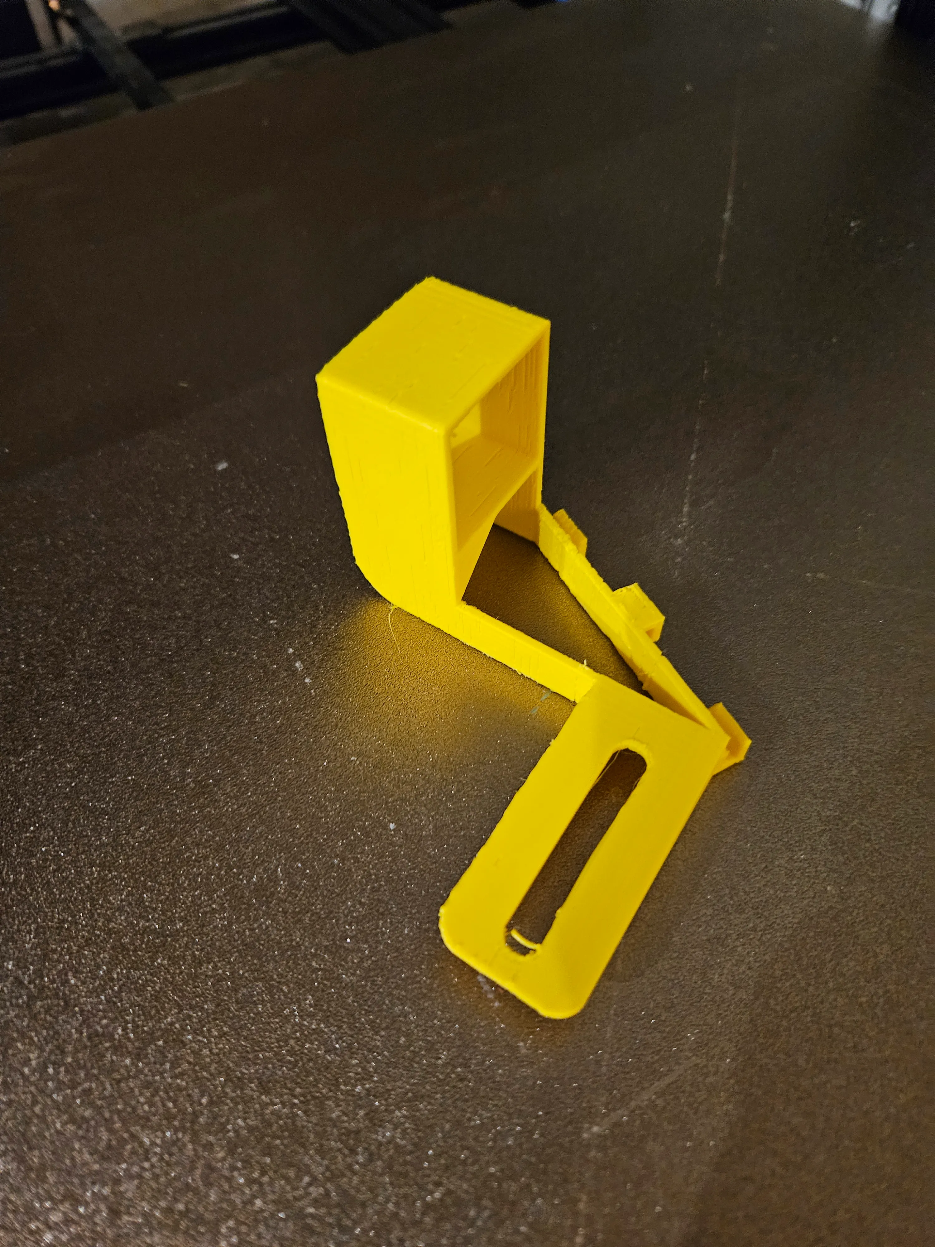 Free 3D Printer Parts STL Download - Ender 3v2 Camera Mountby GameOverDude