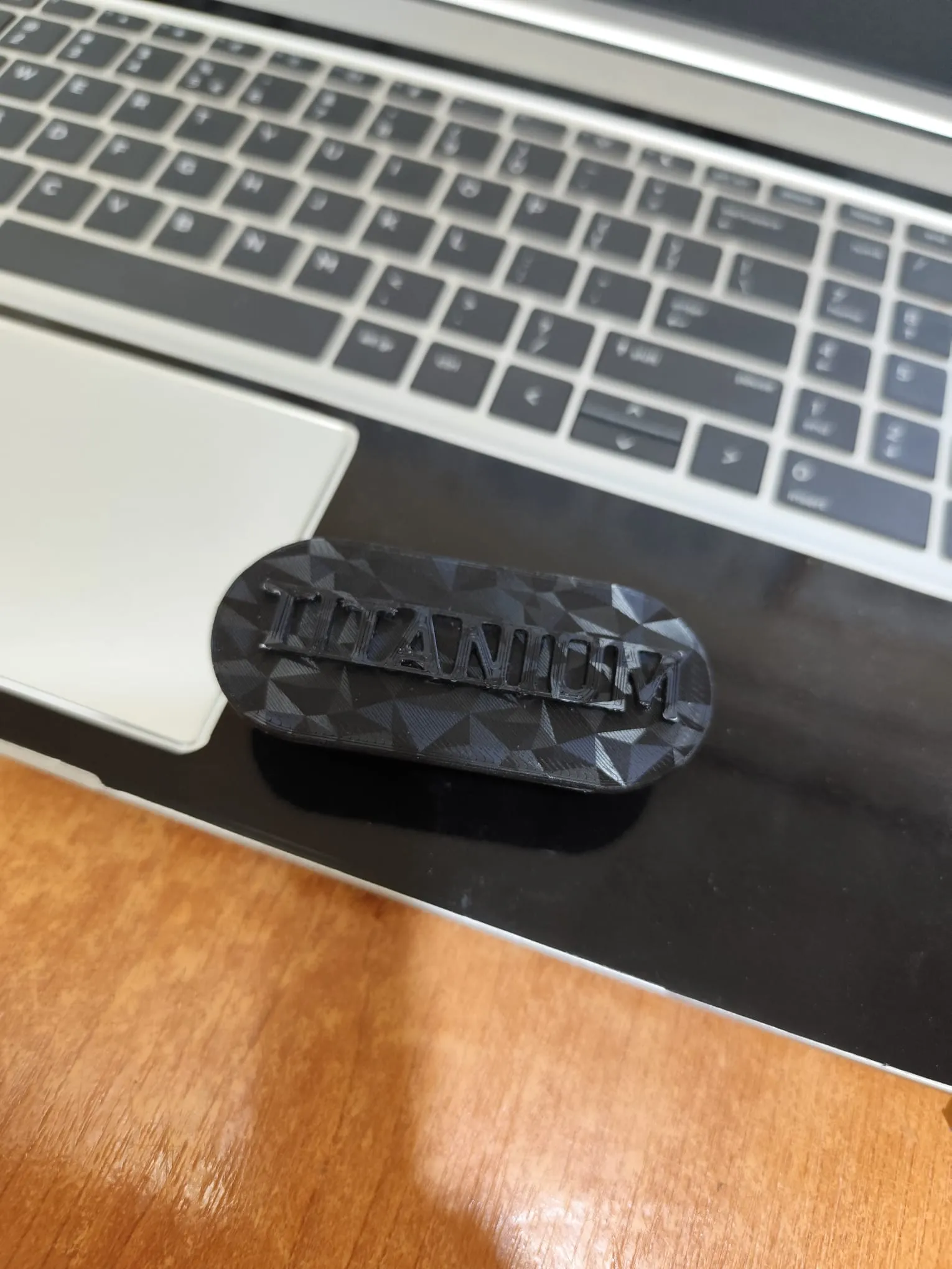 3D Printer Files | 3MF File | FORD Focus Mk2 TITANIUM SIDE BADGE Wing ...