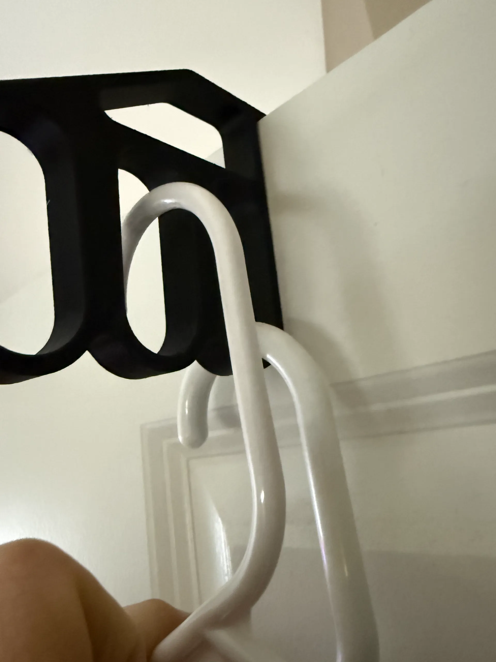 This is V2 of the Door Hook for Hangers model I tried recently. (35mm ...