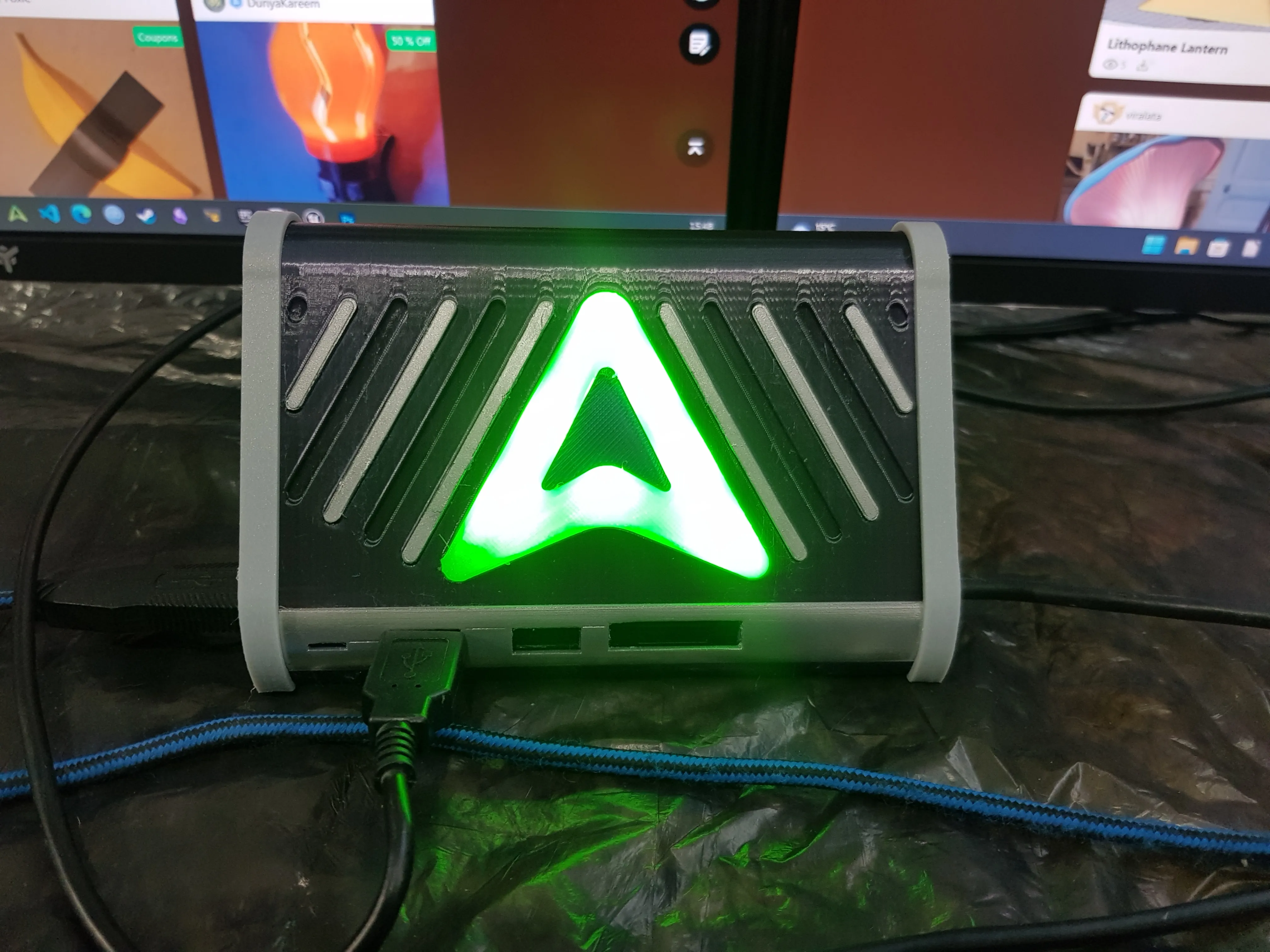 Creality Logo Switch Desk Lamp | 3D models download | Creality Cloud