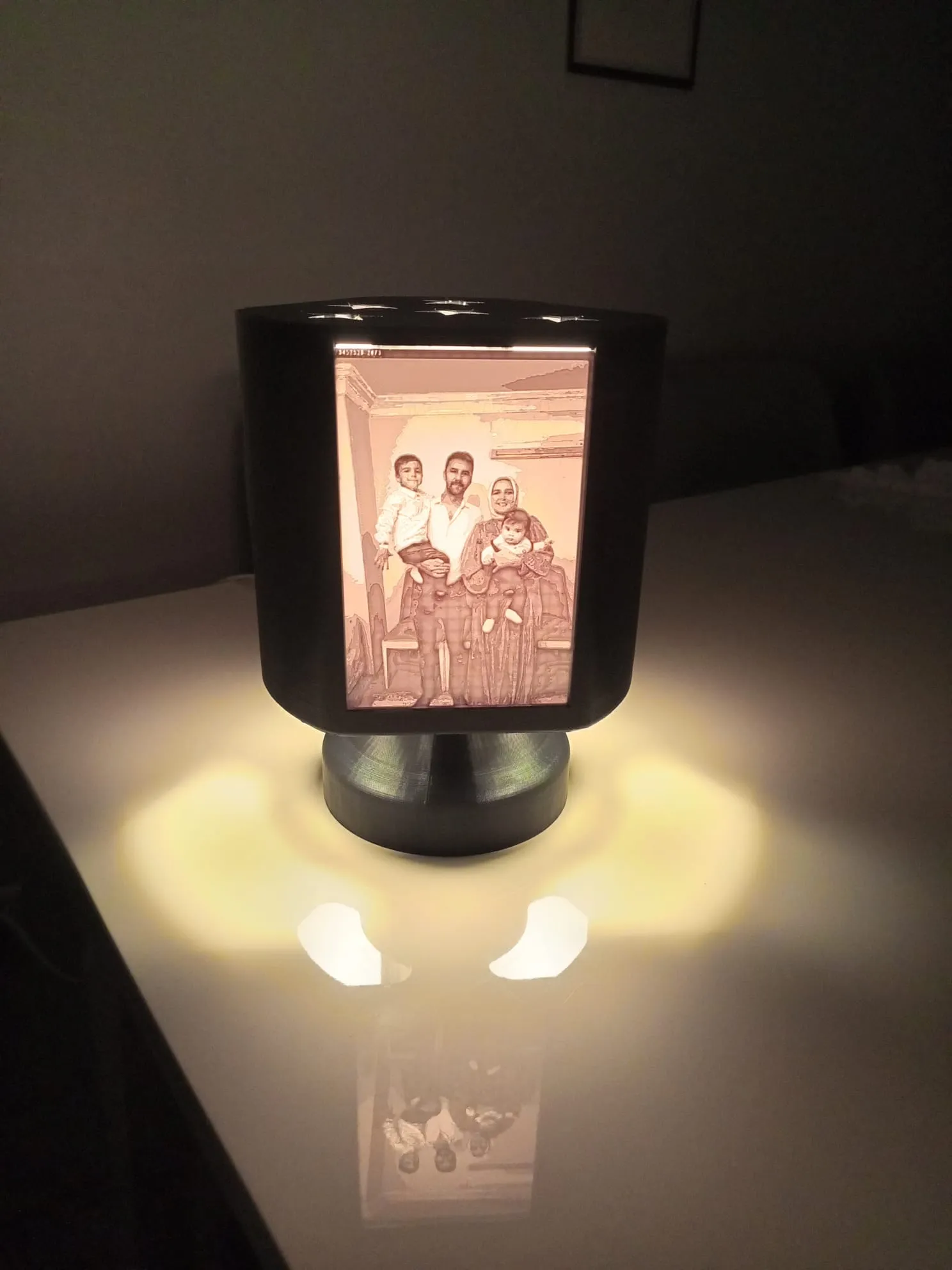 Lighting & Lamps STL Download - Illustrated Night Lampby Alı