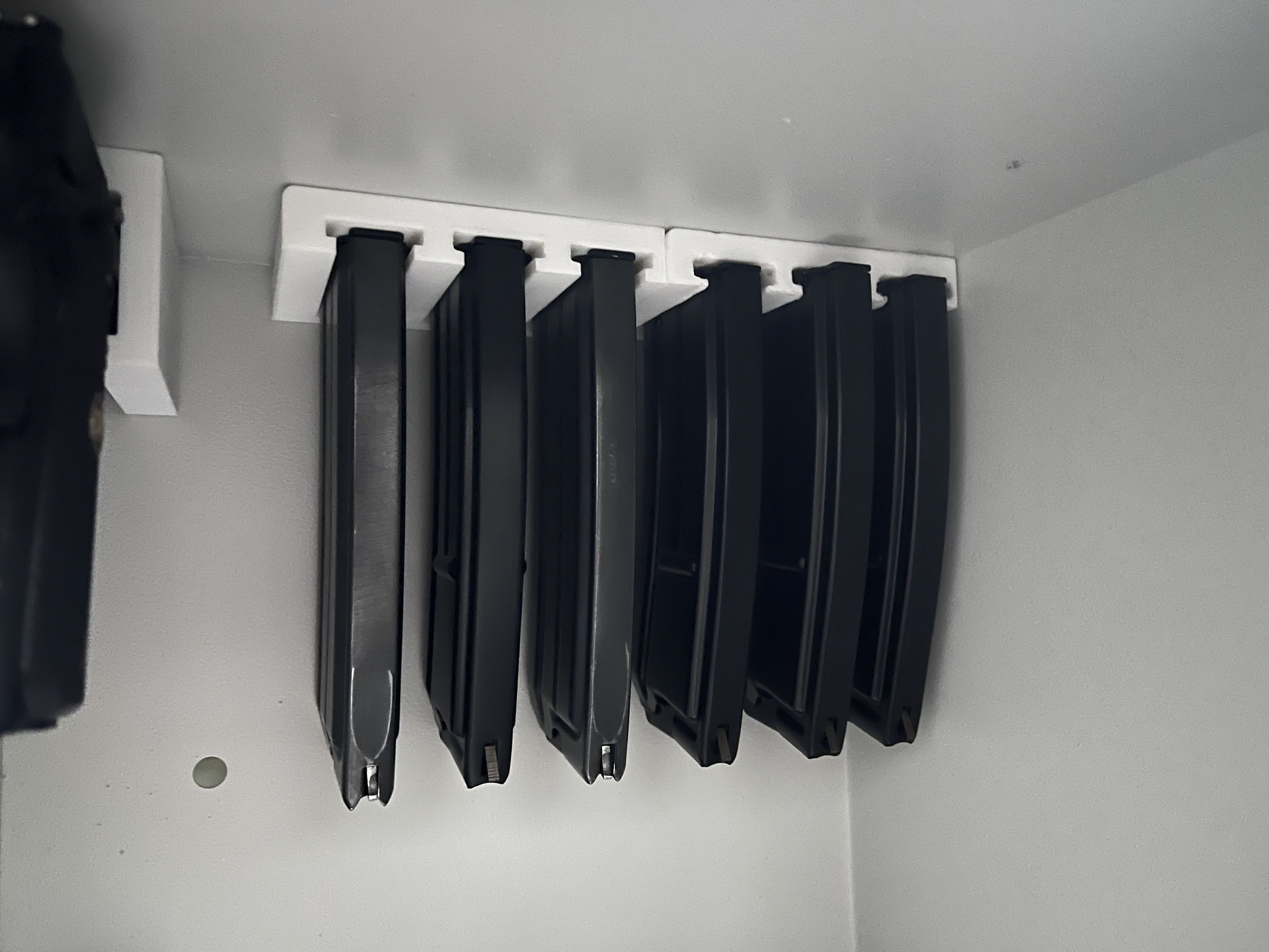 3D MODEL OF 5.56 RIFLE MAGAZINE RACK FOR SAFES | 3D models download ...