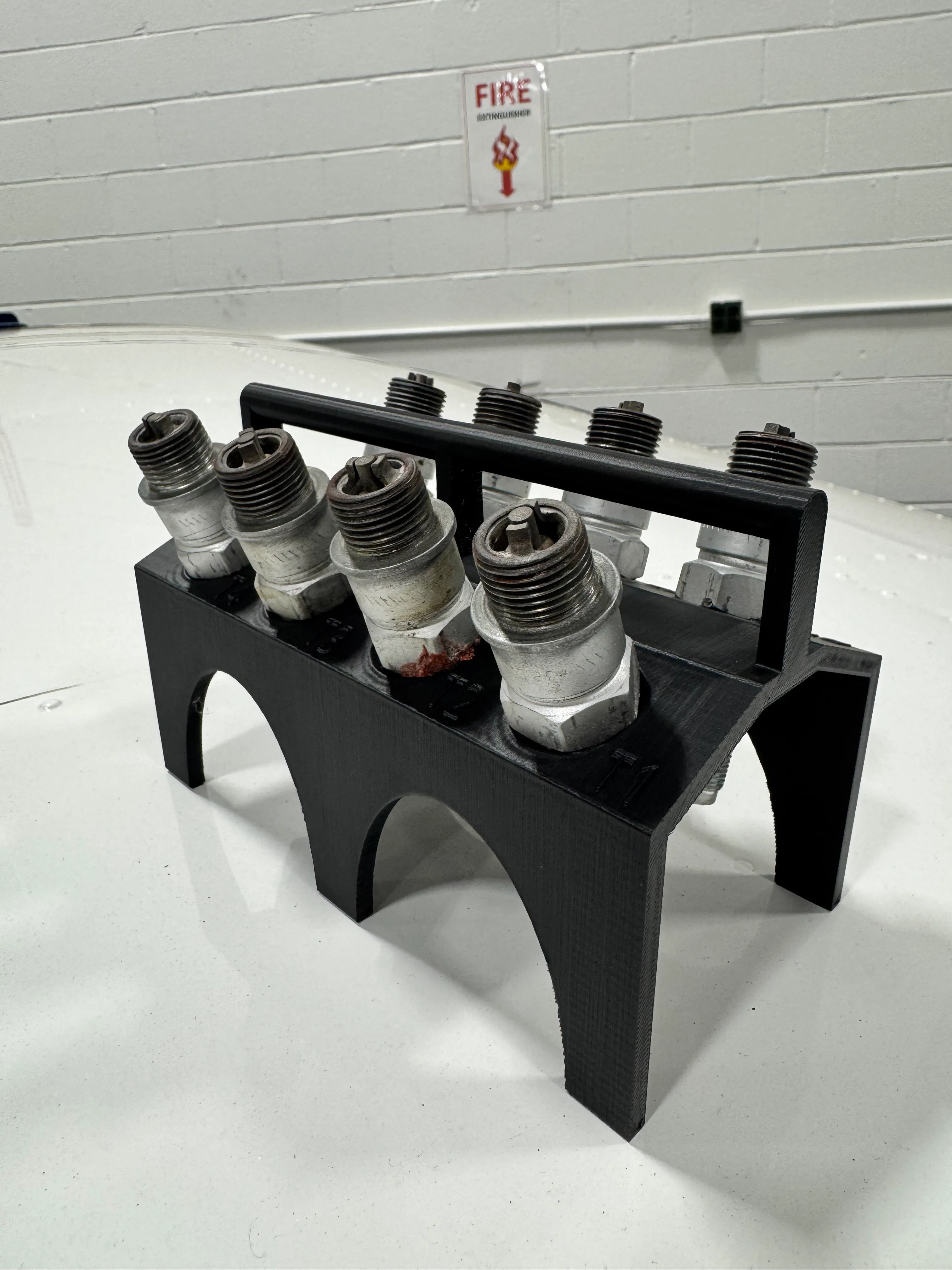 Aviation Spark Plug Tray | Download de modelos 3D | Creality Cloud