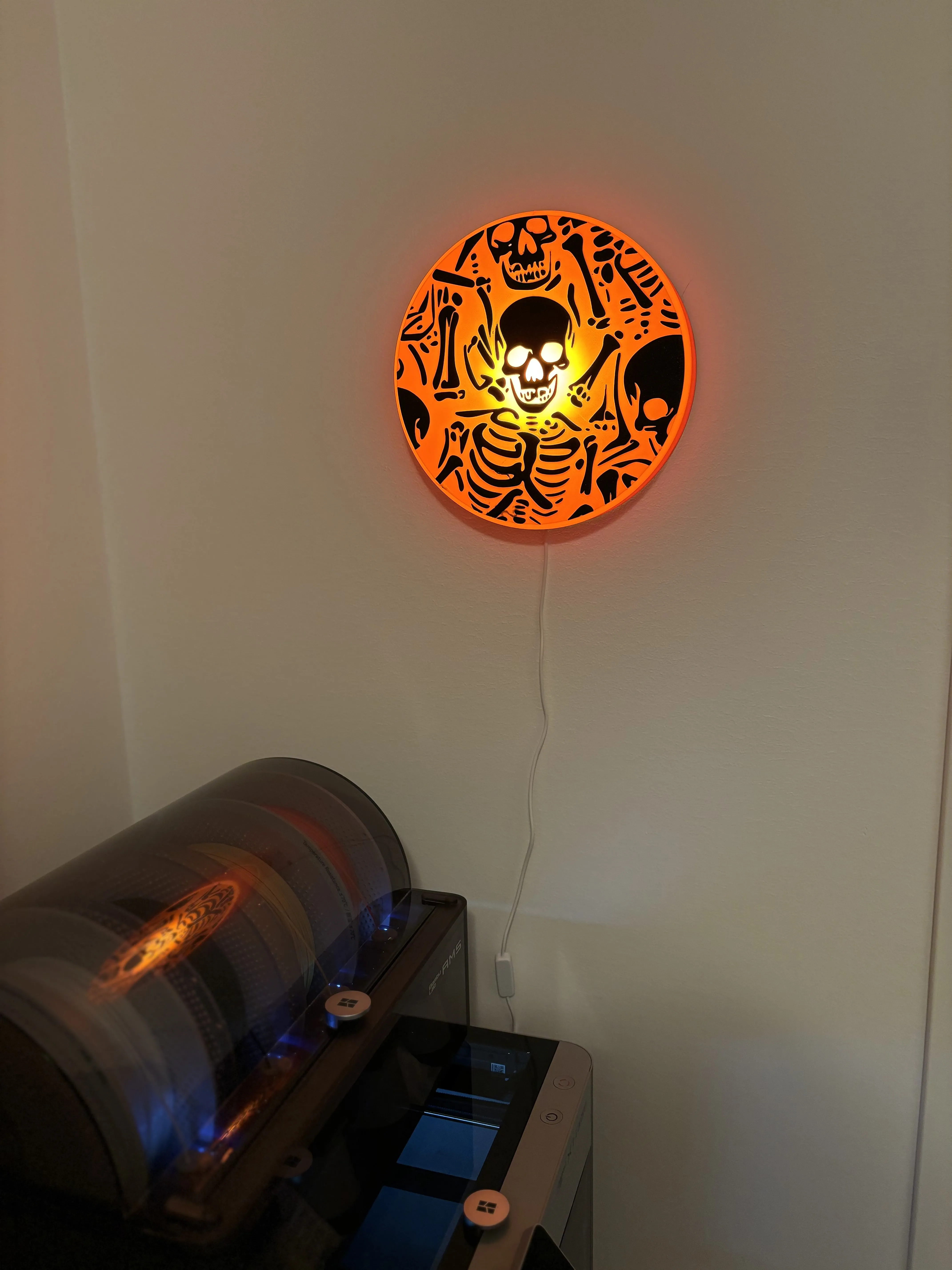Halloween skeleton wall lamp | 3D models download | Creality Cloud