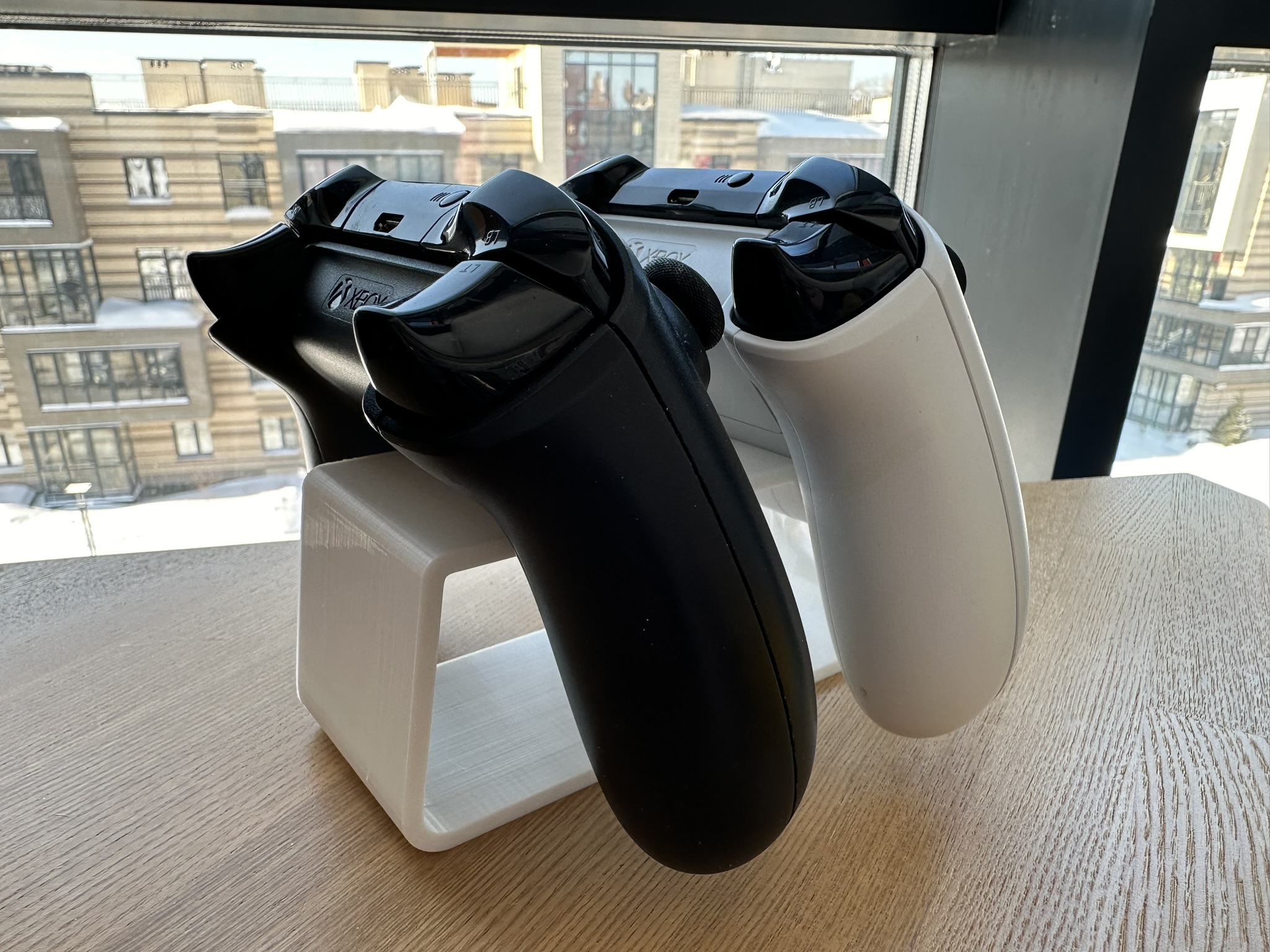 Stand for two xbox controllers | Download de modelos 3D | Creality Cloud