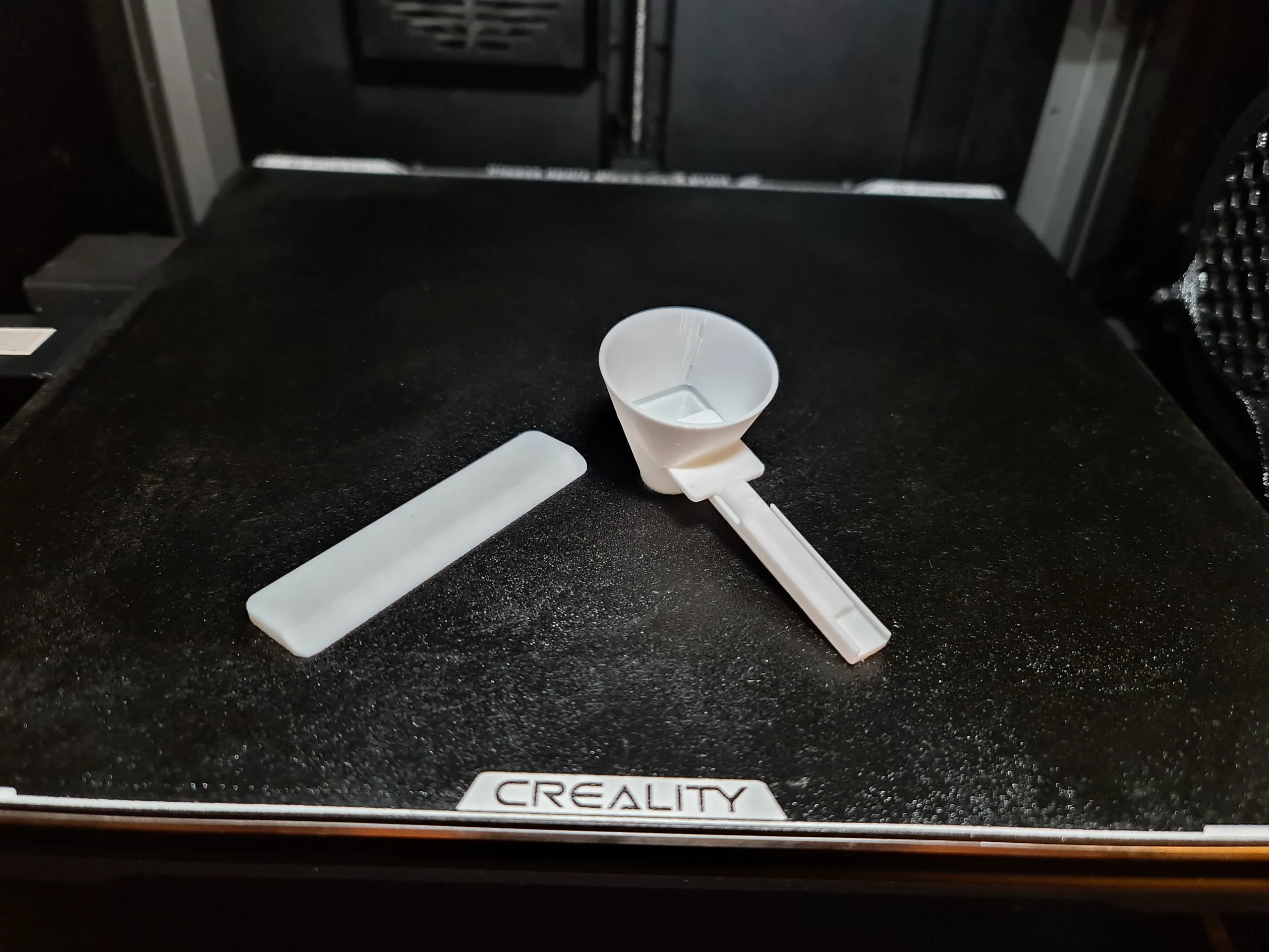 Nice simple mechanism. Tree supports work well with this model. I just need to scale it and ...