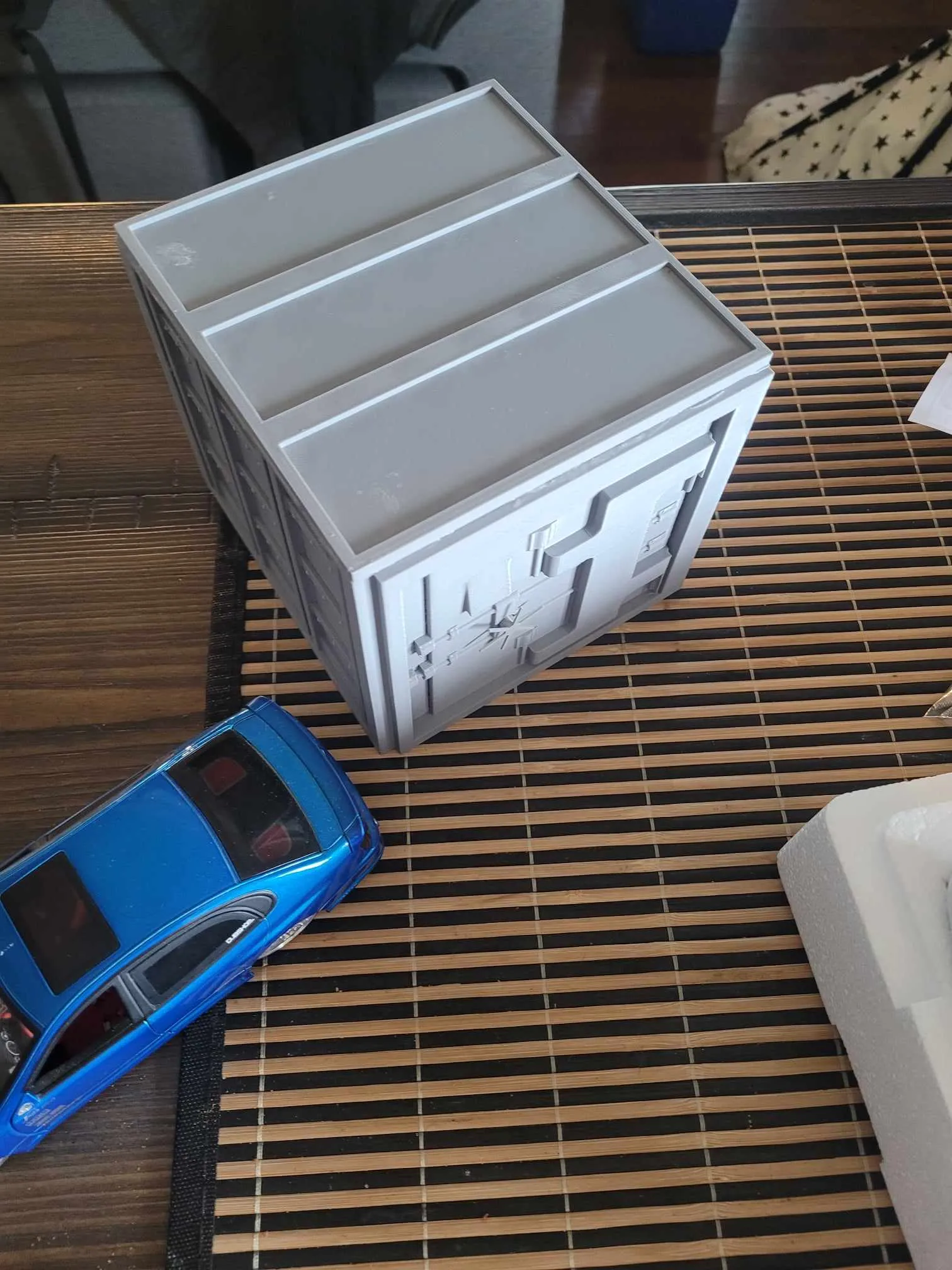 Free Miniature Games & Accessories STL Download - 1/24 Coffre fort de ...