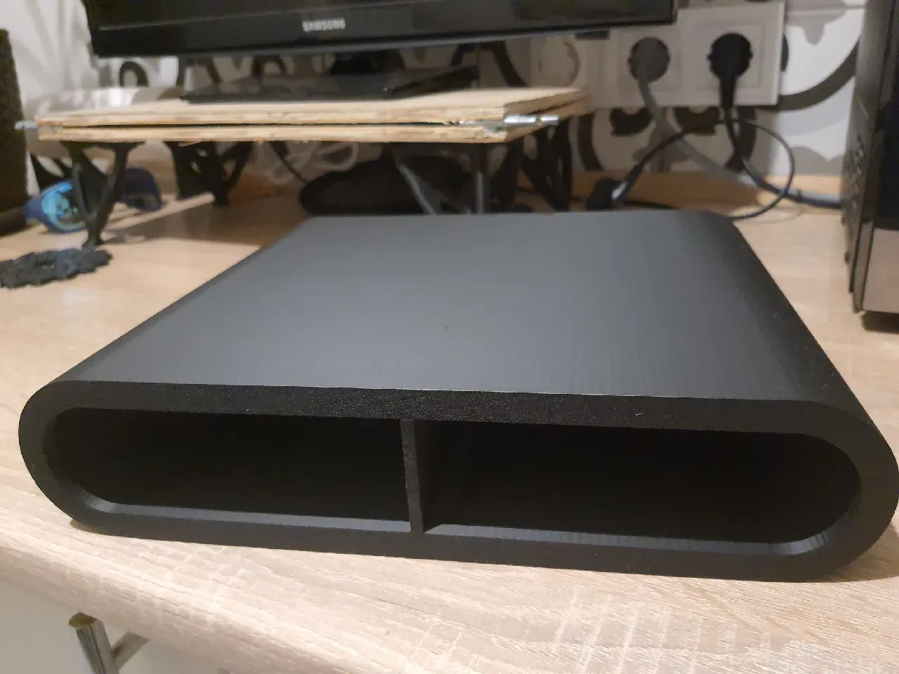 Free Home Decorations & Ornaments STL Download - Modern monitor/TV ...