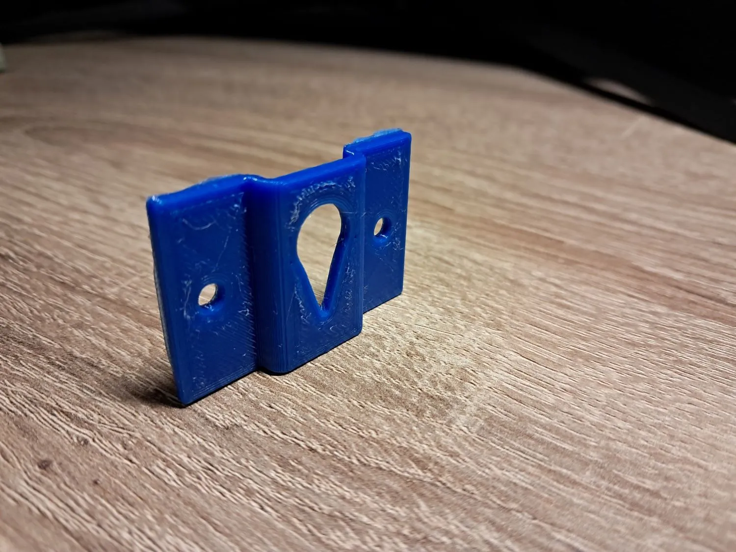 Hanging Bracket | 3D models download | Creality Cloud