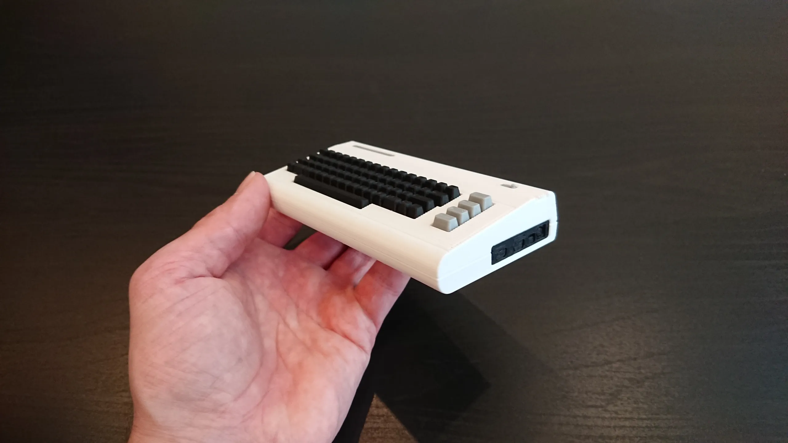 Free Other STL Download - Commodore 64 - Kit Cardby mkl3D