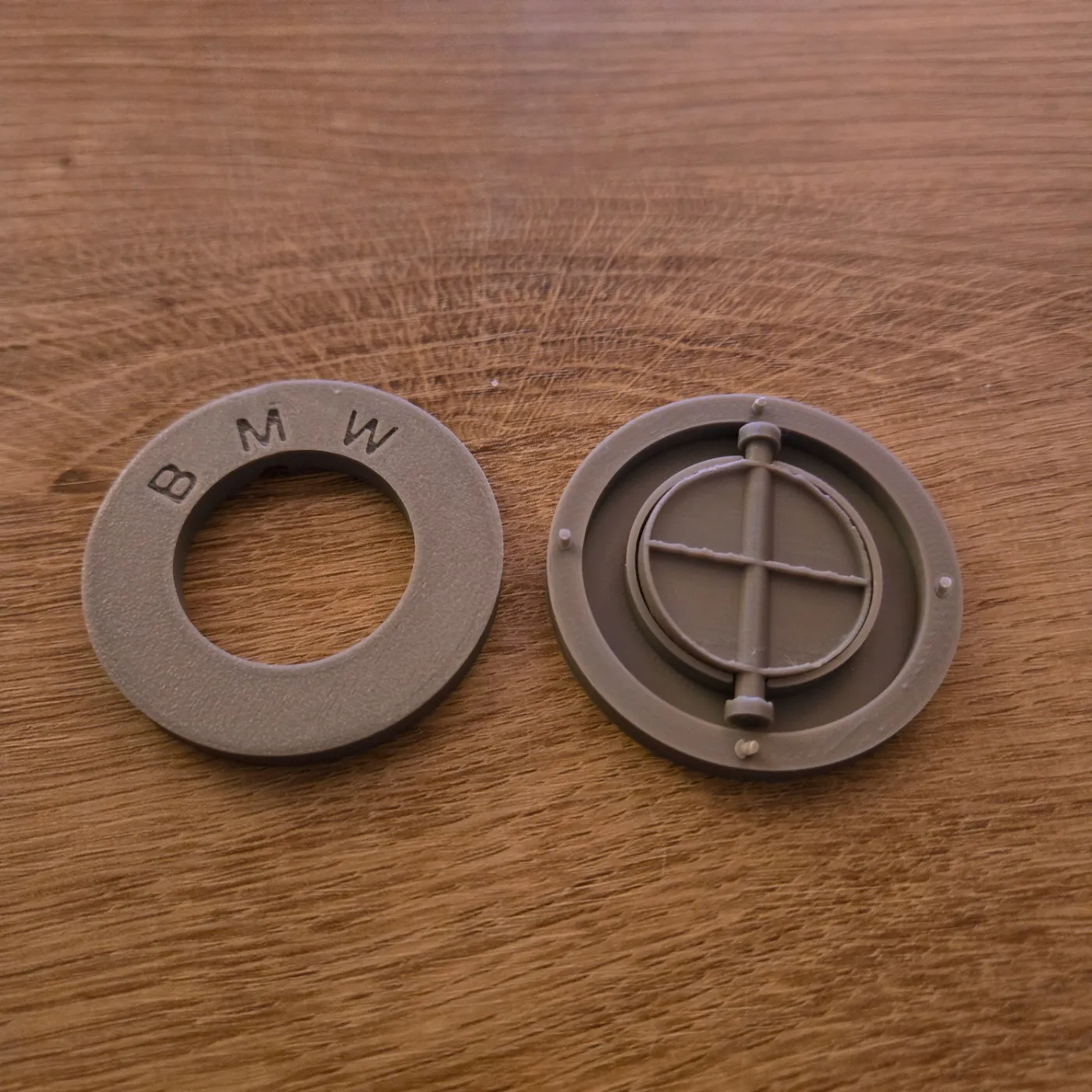 Badges & Coins STL Download - BMW Badge Throttle Spinnerby Design Tech