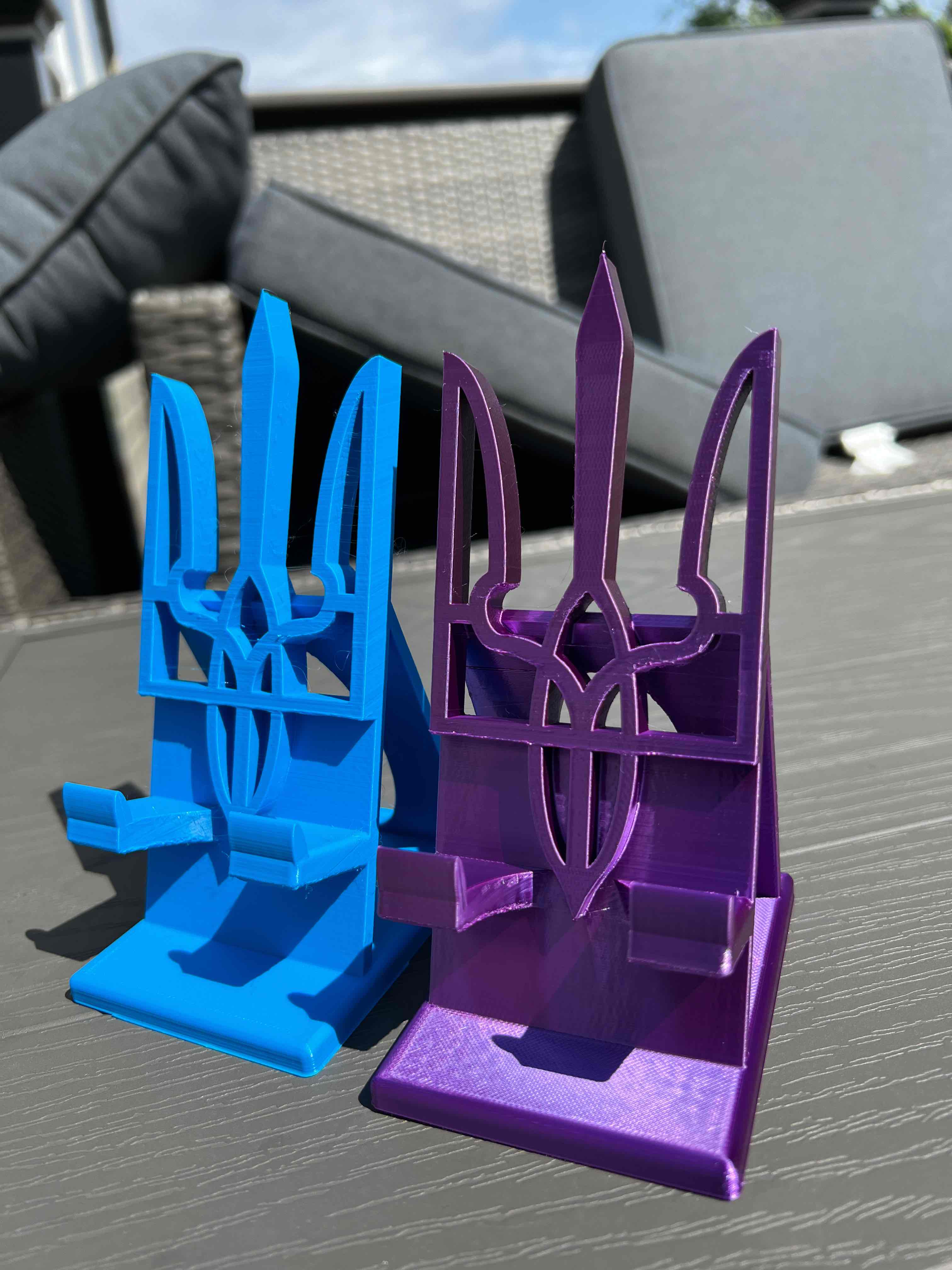 Ukrainian Trident Mobile Device Dock Charging Stand Platform | 3D ...