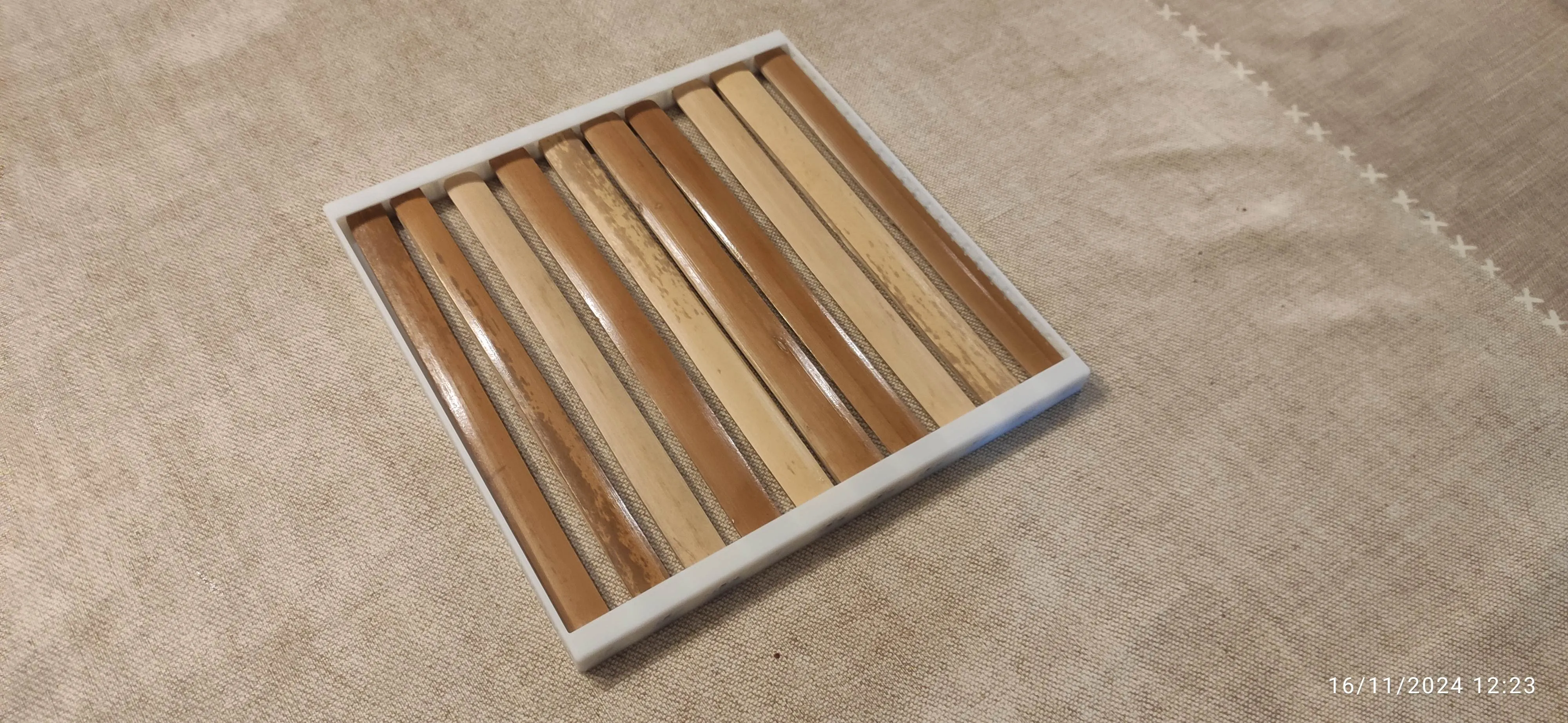 Free Home Decorations & Ornaments STL Download - bamboo trivet frameby ...