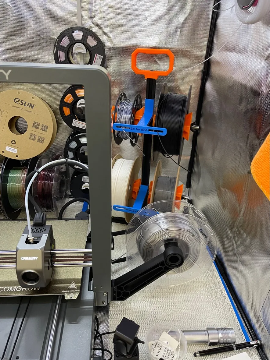 Tools & Spare Parts STL Download - Slotted Filament Splitterby dedreous