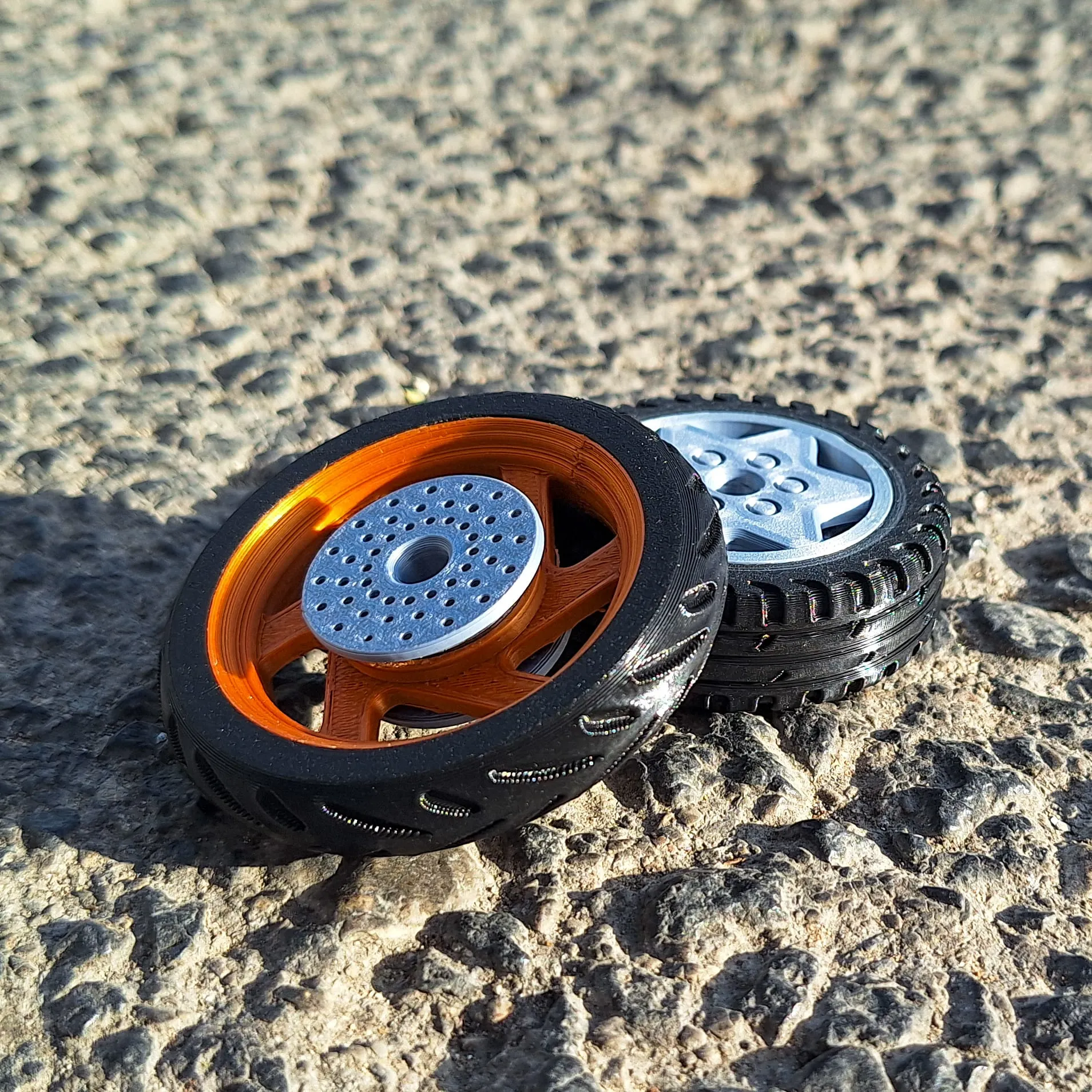 Free Other STL Download - Racing Wheels - FIDGET TOYby eyf_design