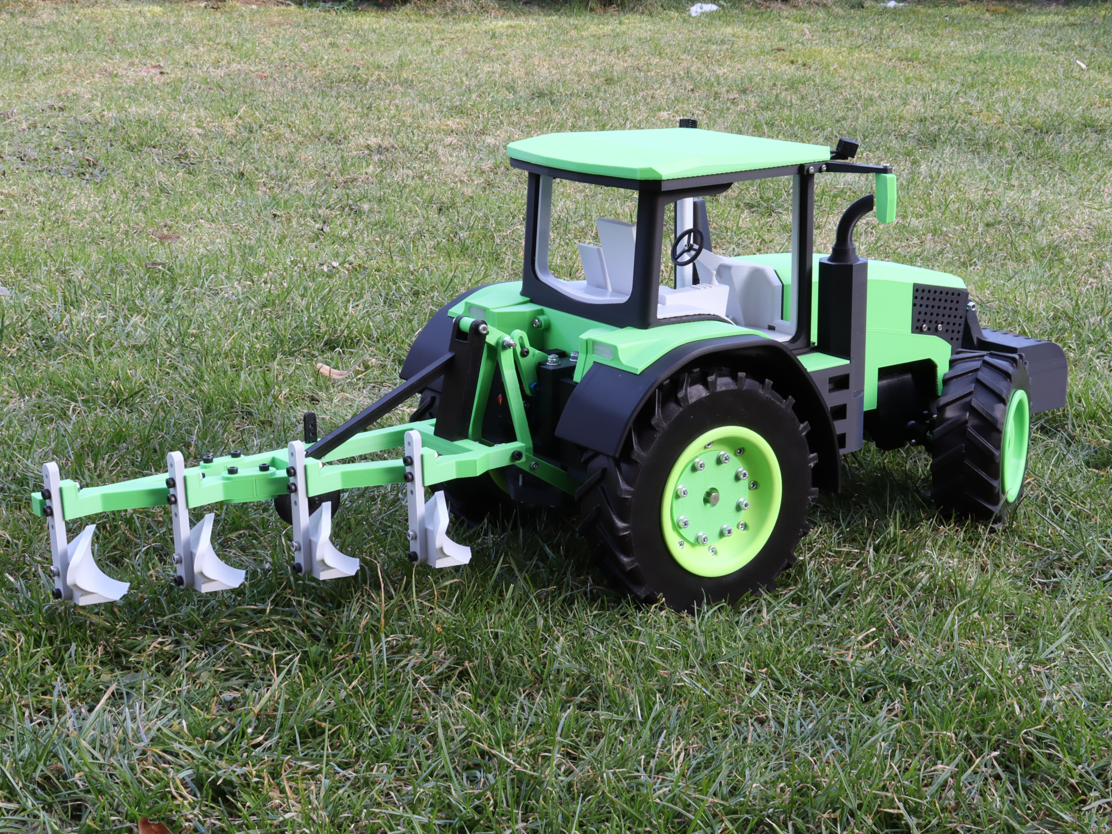 RC TRACTOR MODEL 2 | 3D models download | Creality Cloud