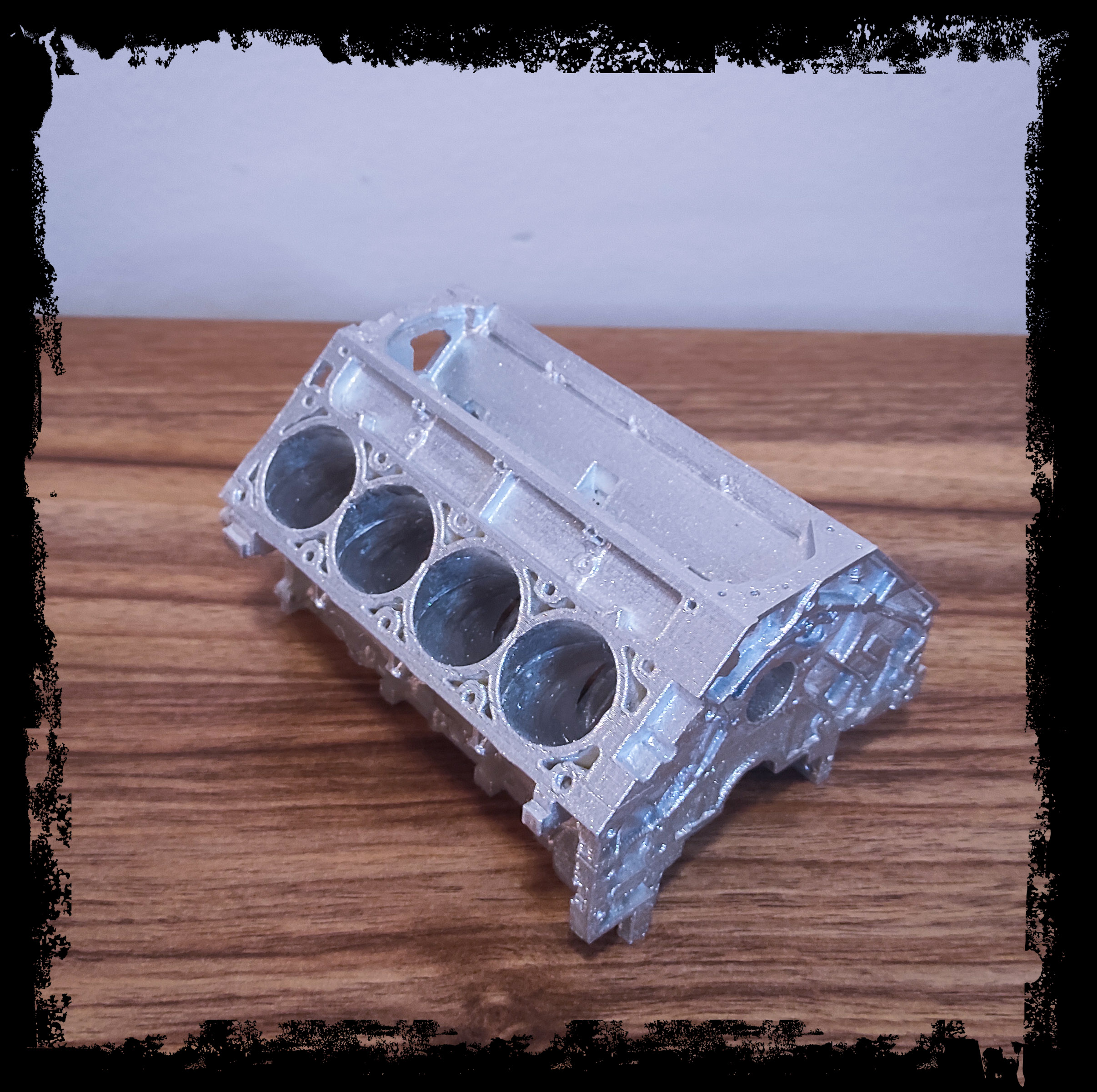 V8 Engine Block Name Card and Pen Holder | 3D models download ...