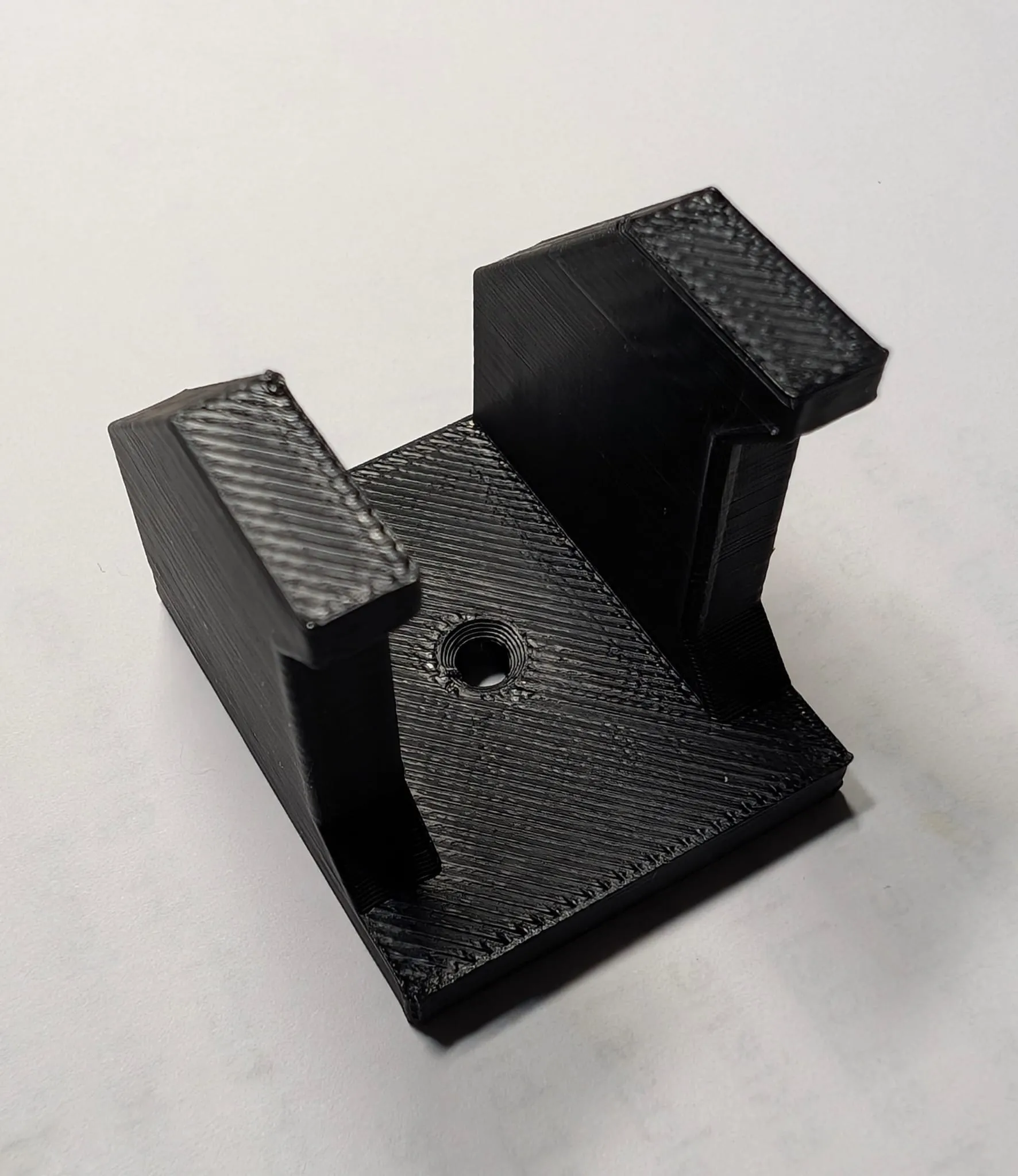 3D Printer Files | 3MF File | Hang / wall bracket for rod 18mm (broom ...