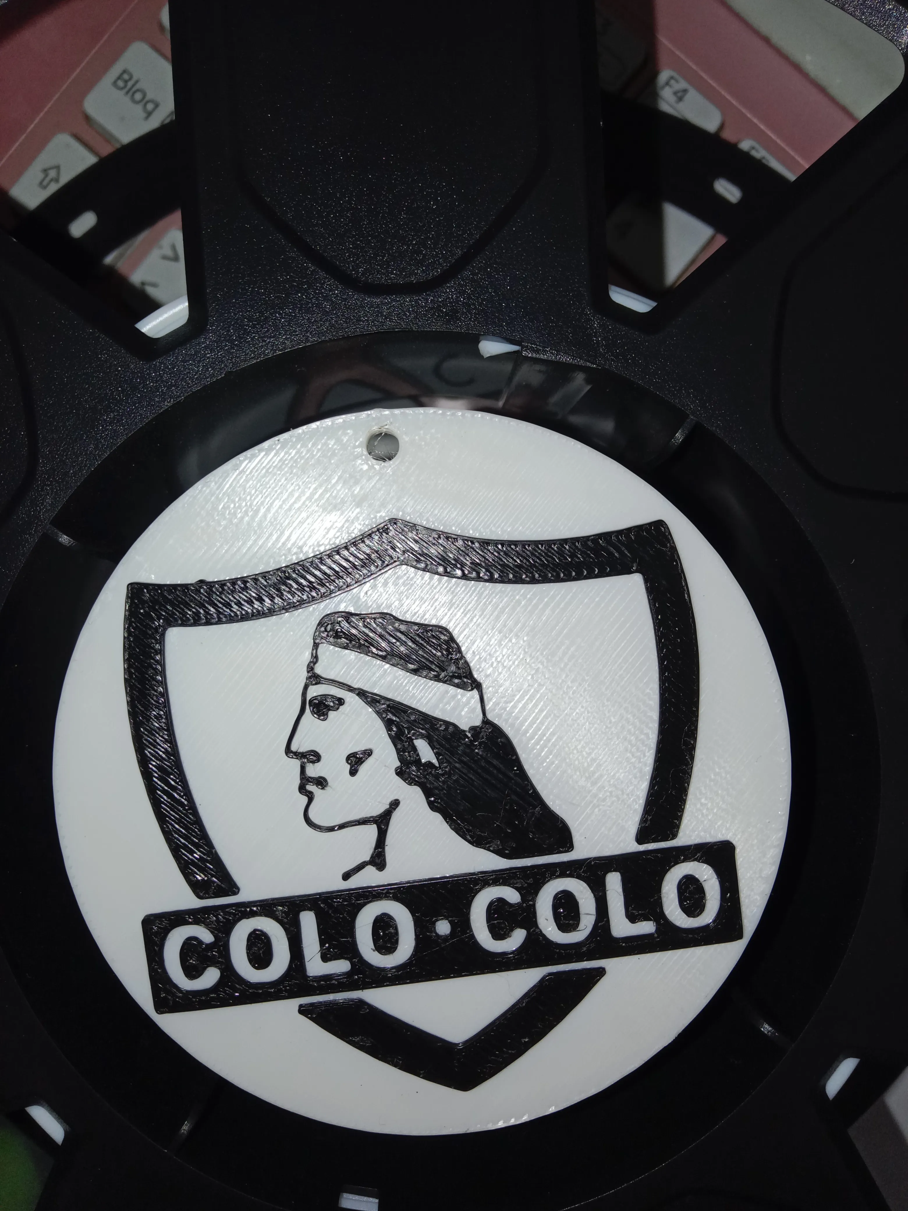 Badges & Coins STL Download - insignia colo colo llaveroby seanbasti