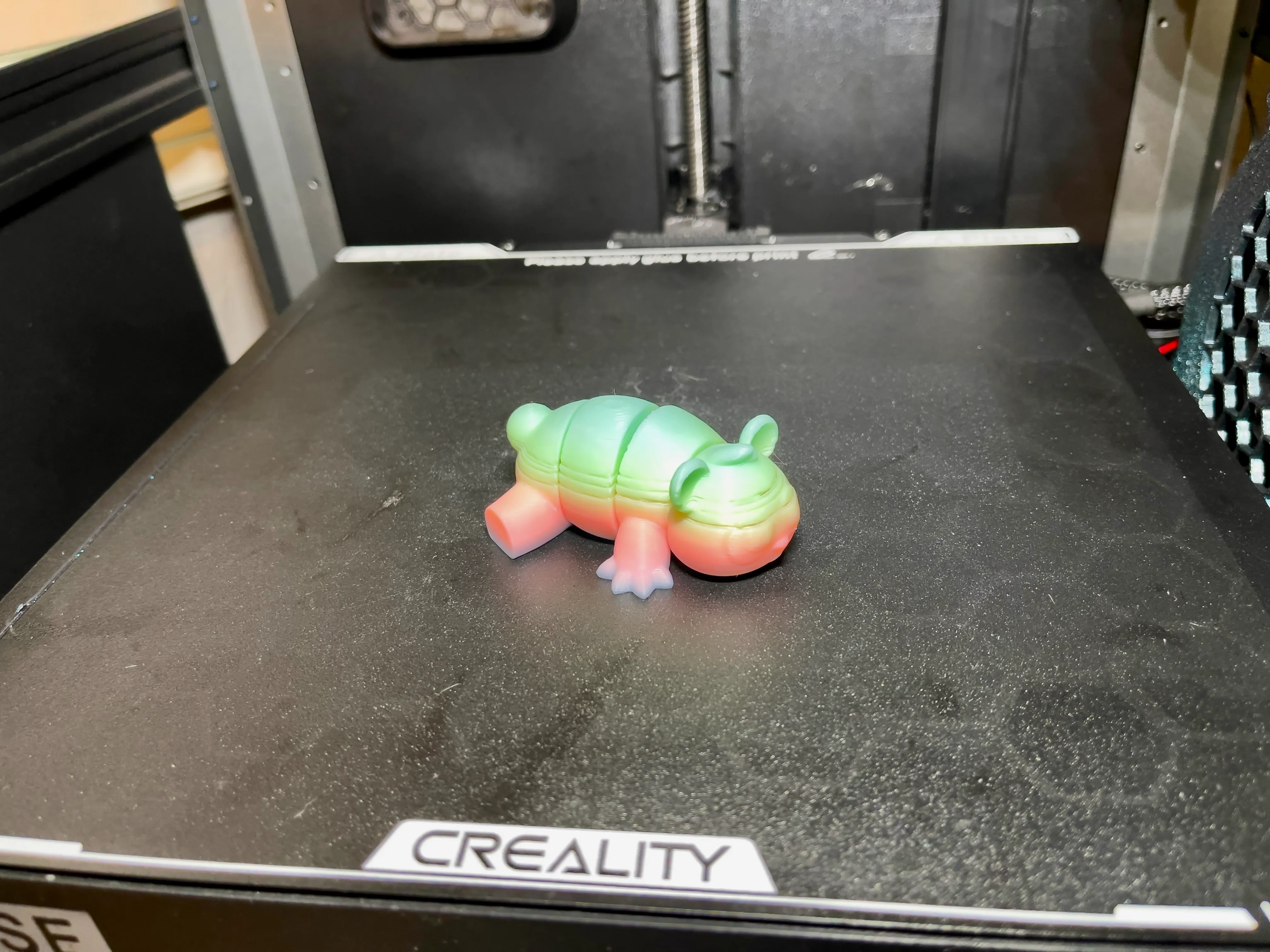 Good model! thank you! It does weird-me-out a little that the panda has two different paws ...