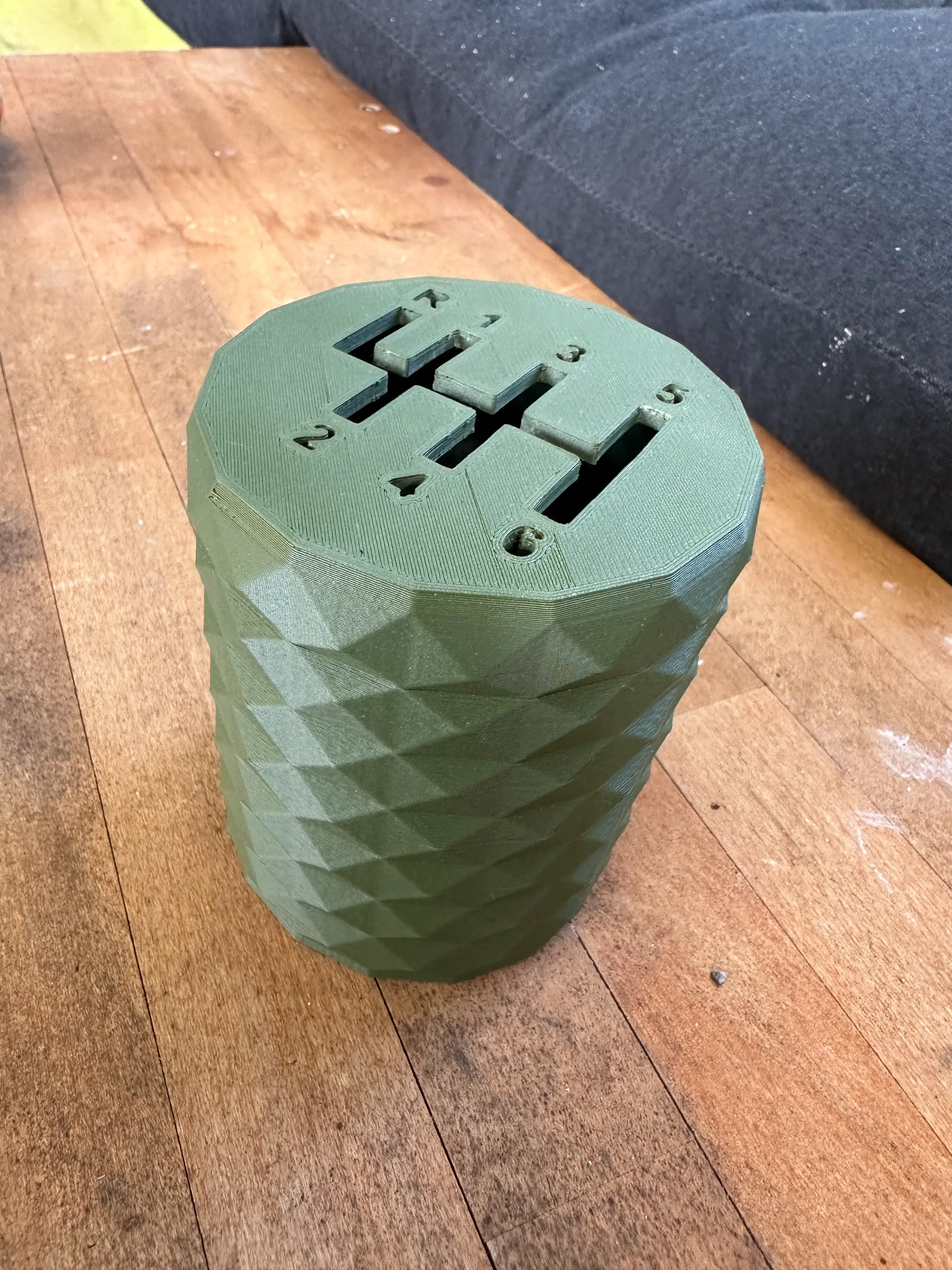 Other STL Download - Gear shift Money Boxby Schrobby