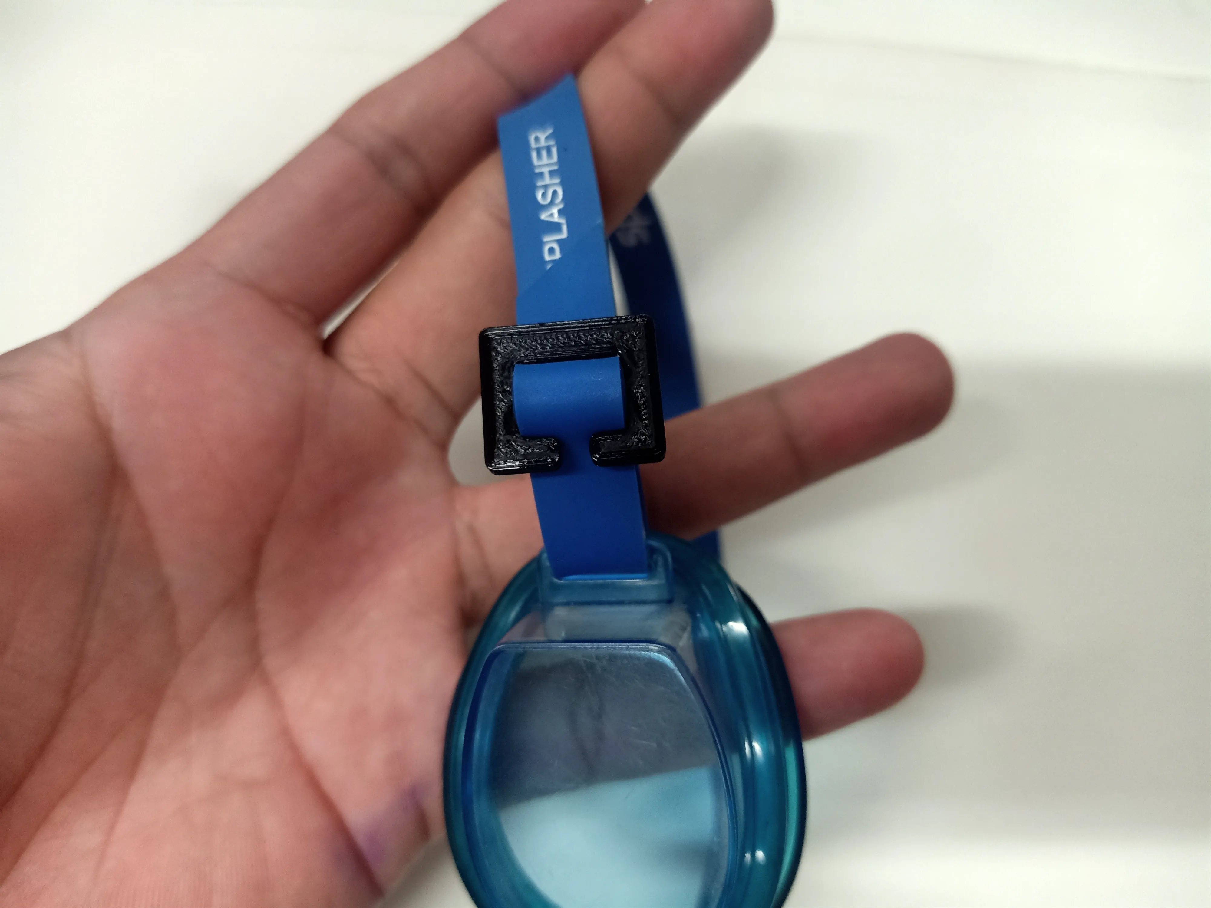 Sports & Exercise Equipment STL Download - SPEEDO goggle clip ...