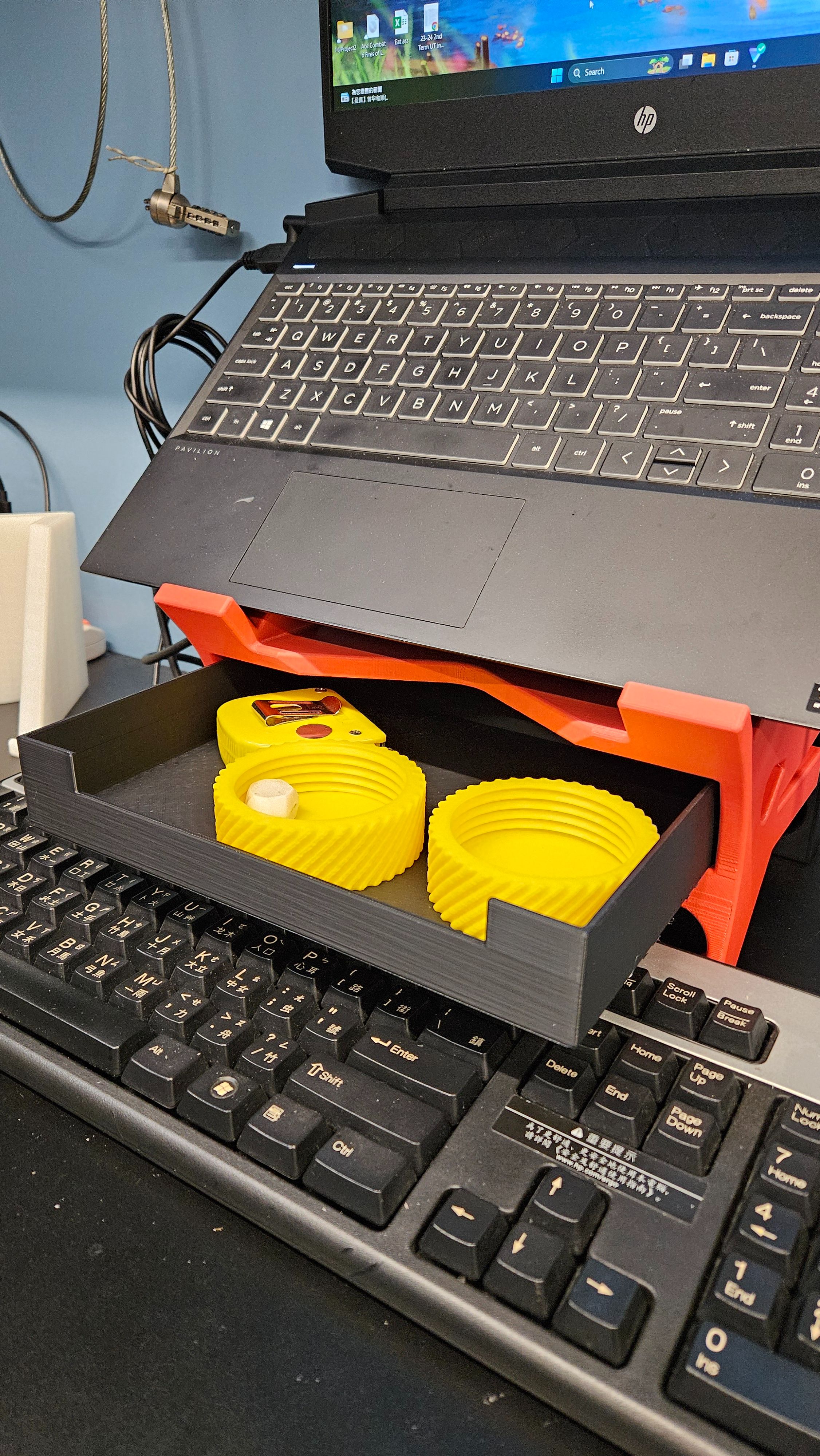 ANGLED LAPTOP STAND WITH STORAGE | 3D models download | Creality Cloud