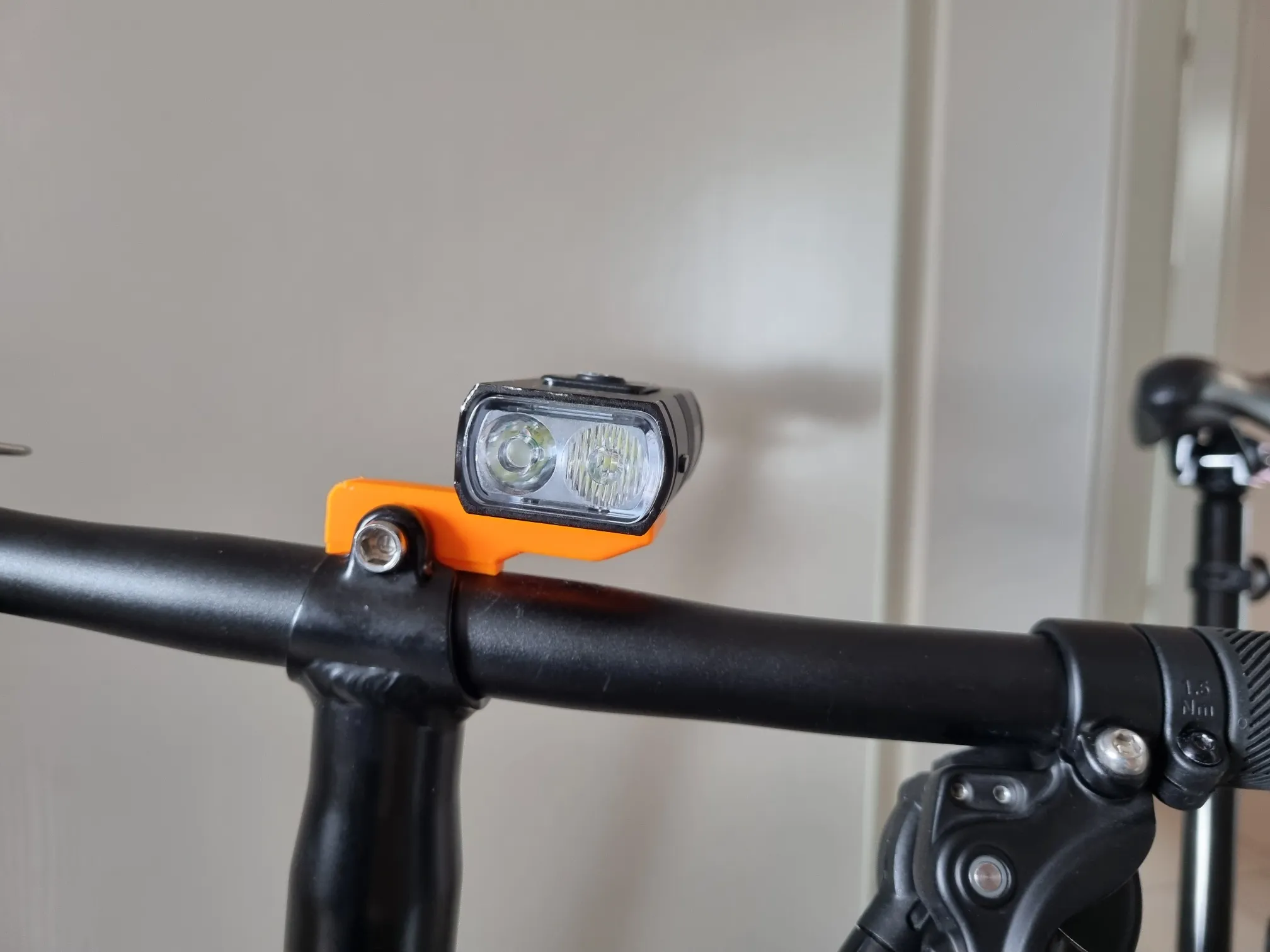 Lighting & Lamps STL indir - Brompton stem bolt handlebar light mount ...