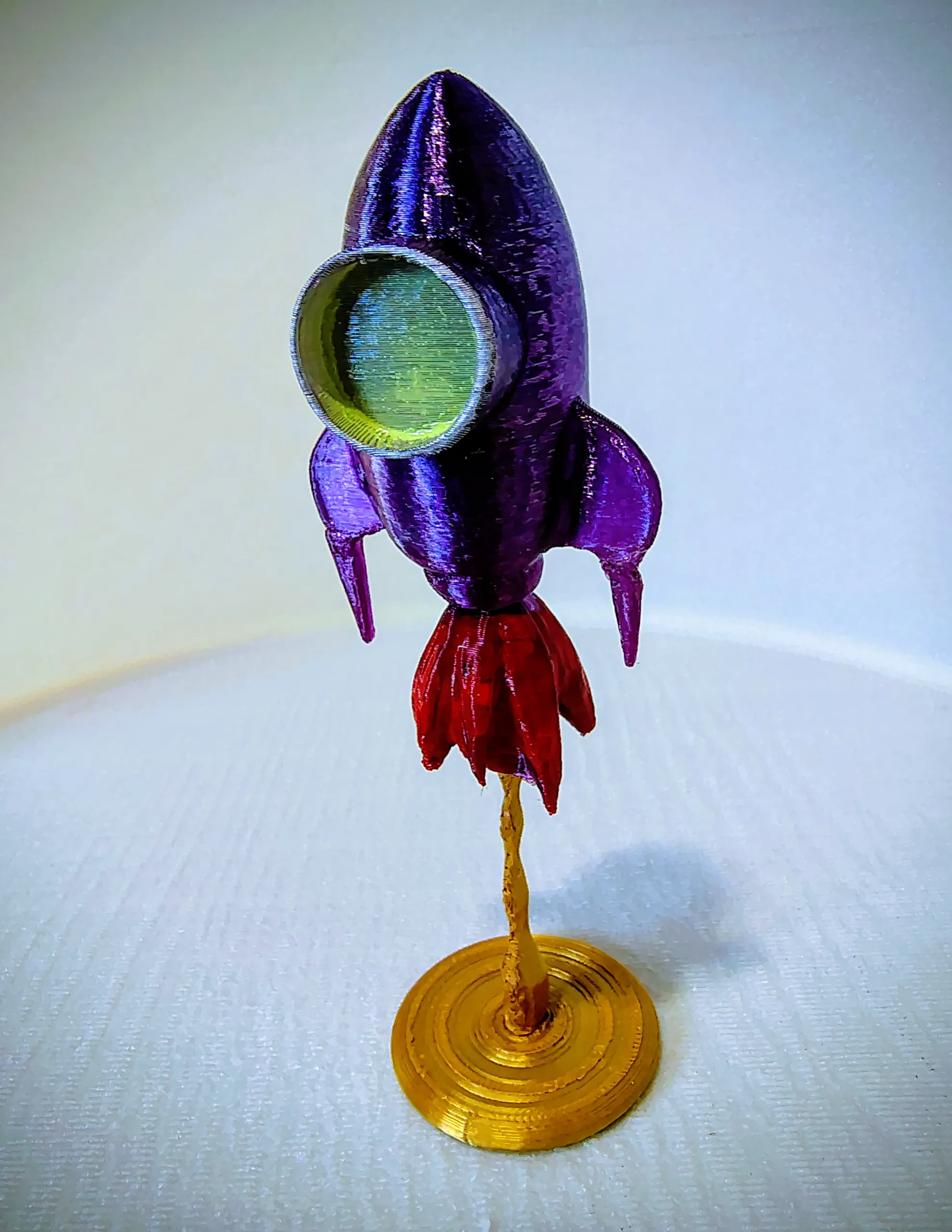 Looking for that Art Deco era Retro Rocket? Browse no further, this Red ...